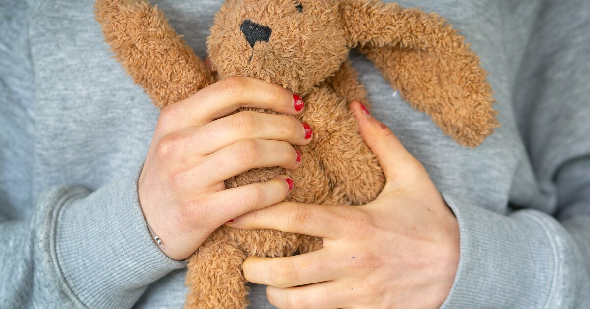 Hoelang wacht een kind op jeugdzorg? Niemand die het echt weet | Trouw