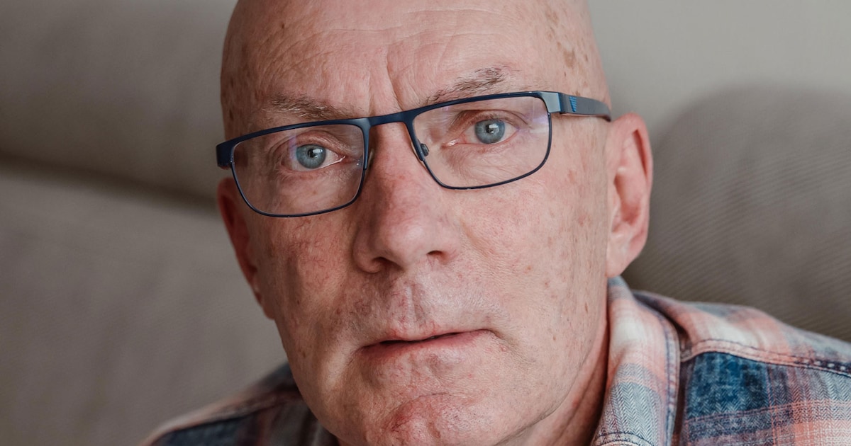 Niet-roker John (60) kreeg rokerslongen op zijn werk. Zijn rechtszaak ...