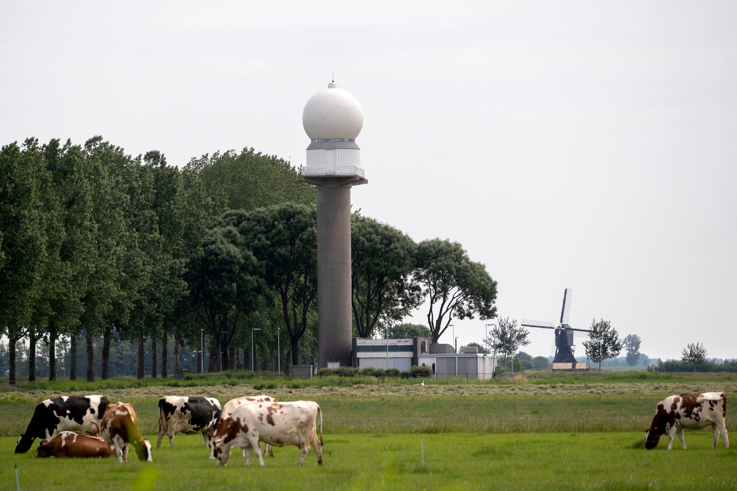 Herwijnen is bang voor de radar van Defensie: opvallend veel mensen ...