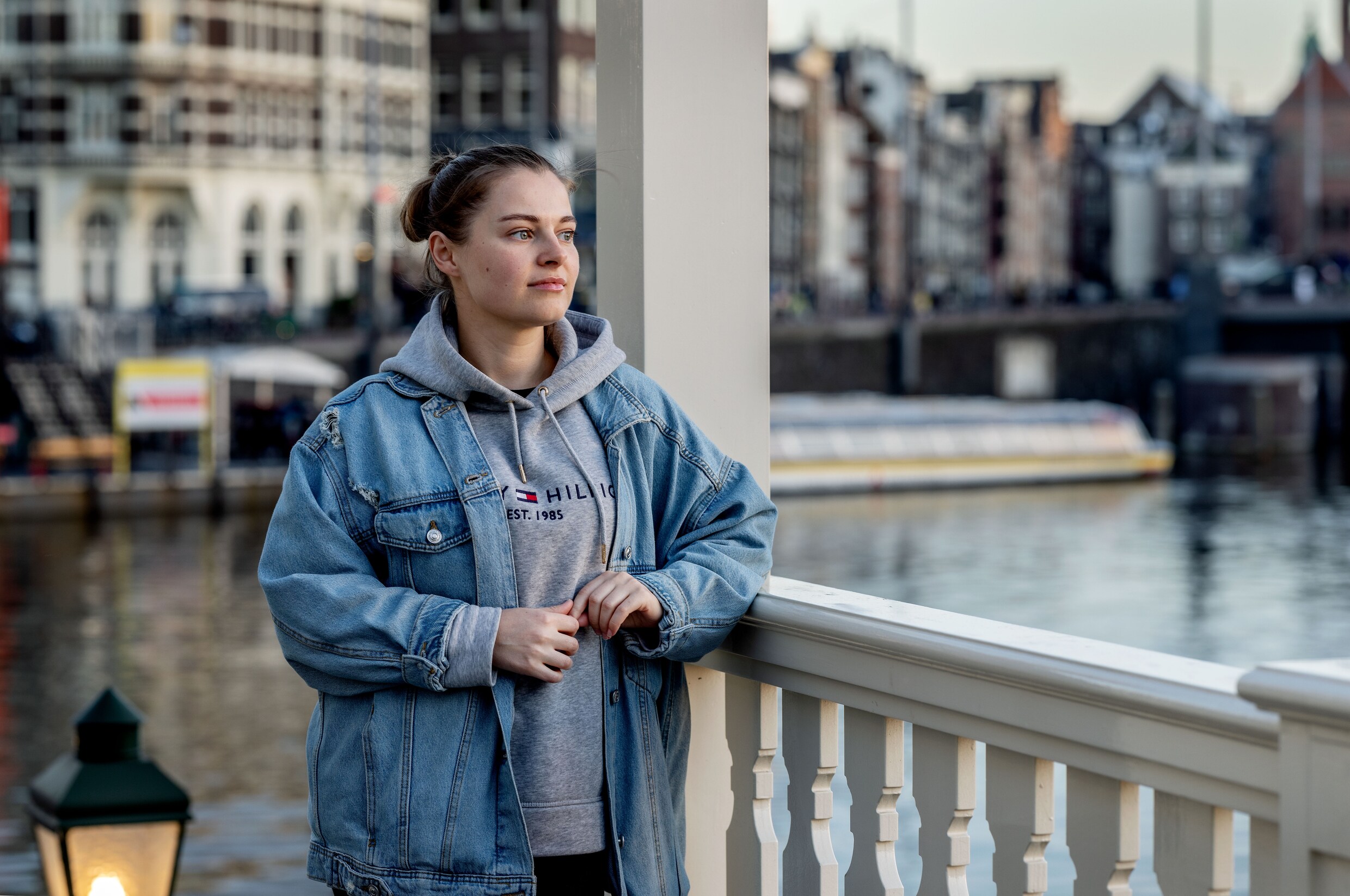 Anastasija Pylypenko (32) reist als vluchteling anders dan voorheen ...