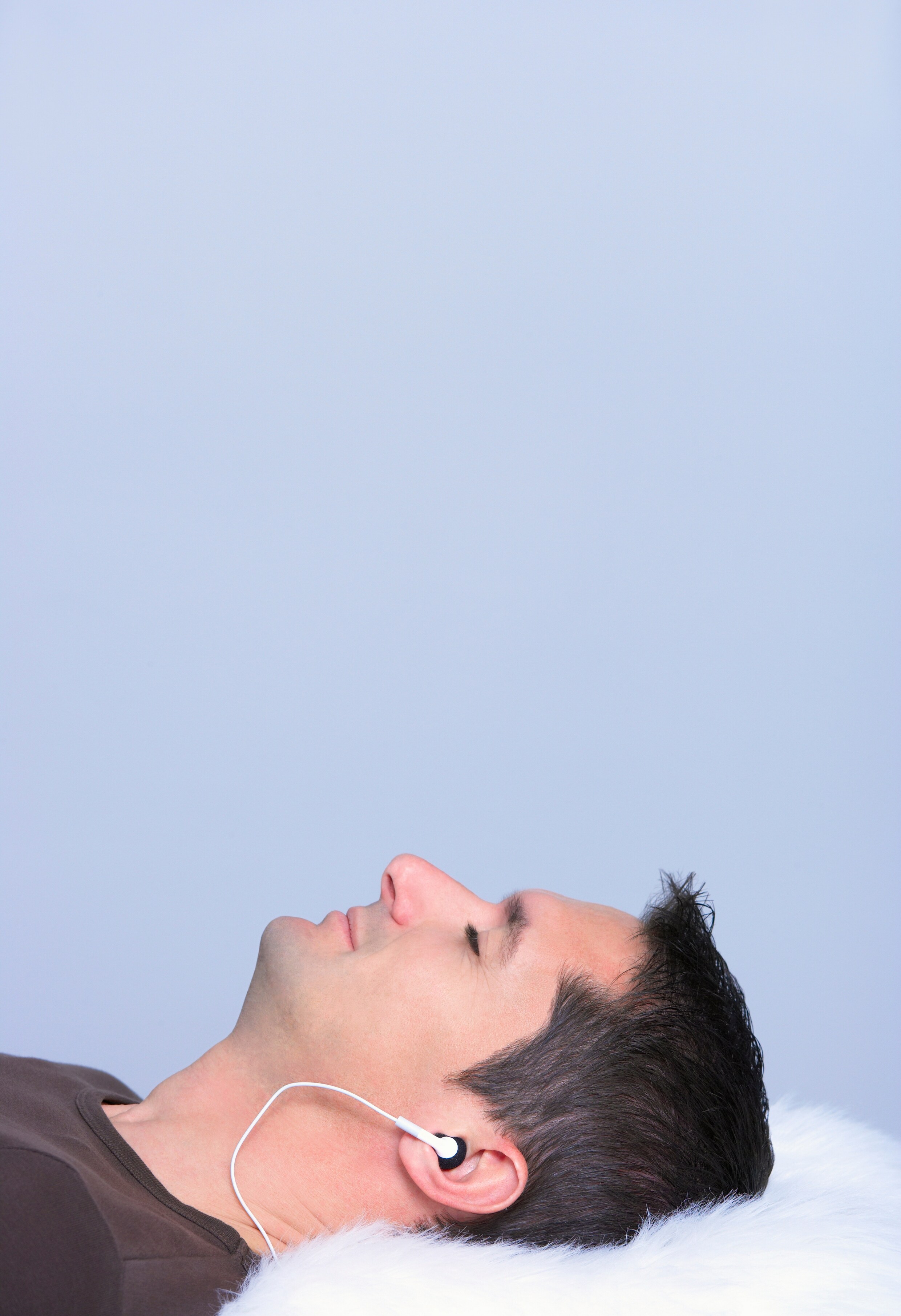 Krijg je een gehoorgangontsteking van muziek-oortjes? | Trouw