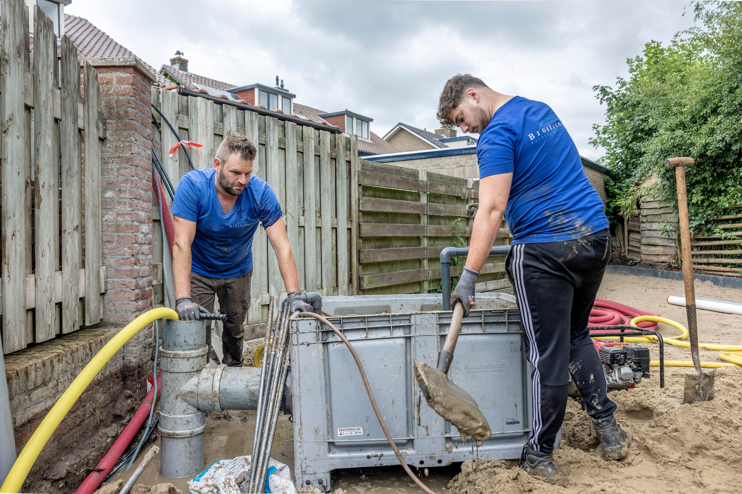 De tuin liever niet besproeien met drinkwater? Een eigen waterbron is ...