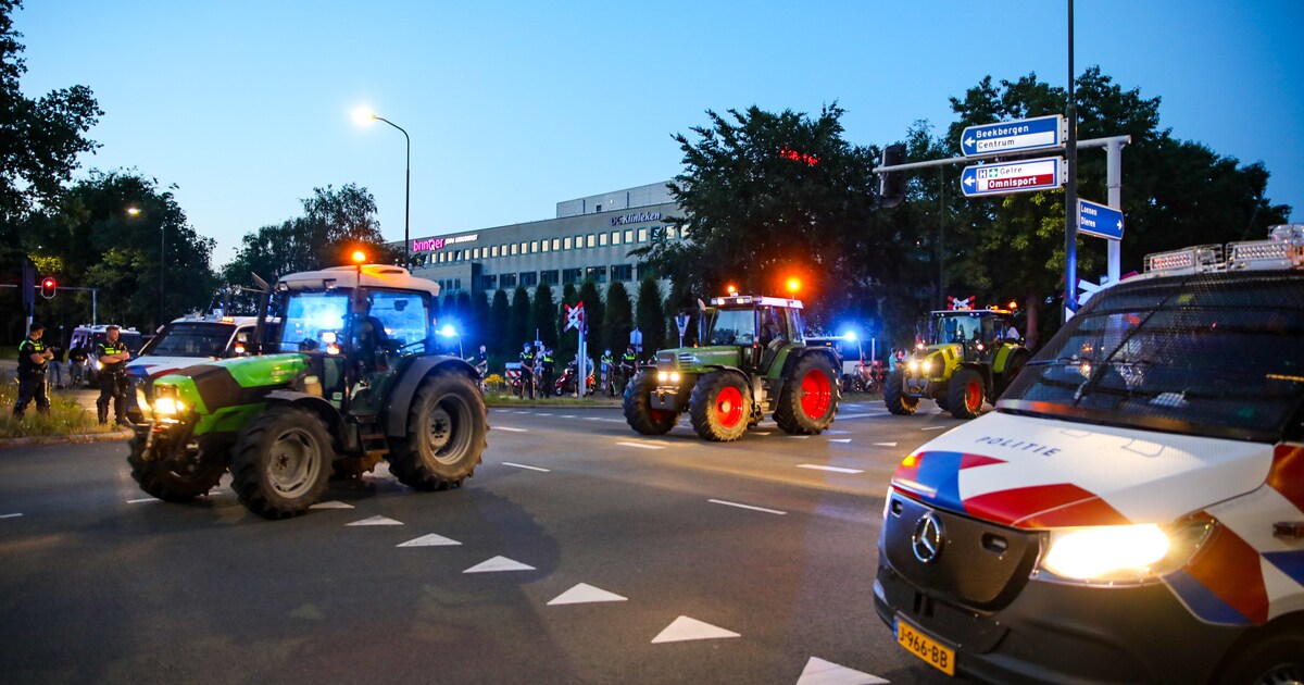 Complotdenkers zien in de boerenprotesten hun gelijk bevestigd dat de ...
