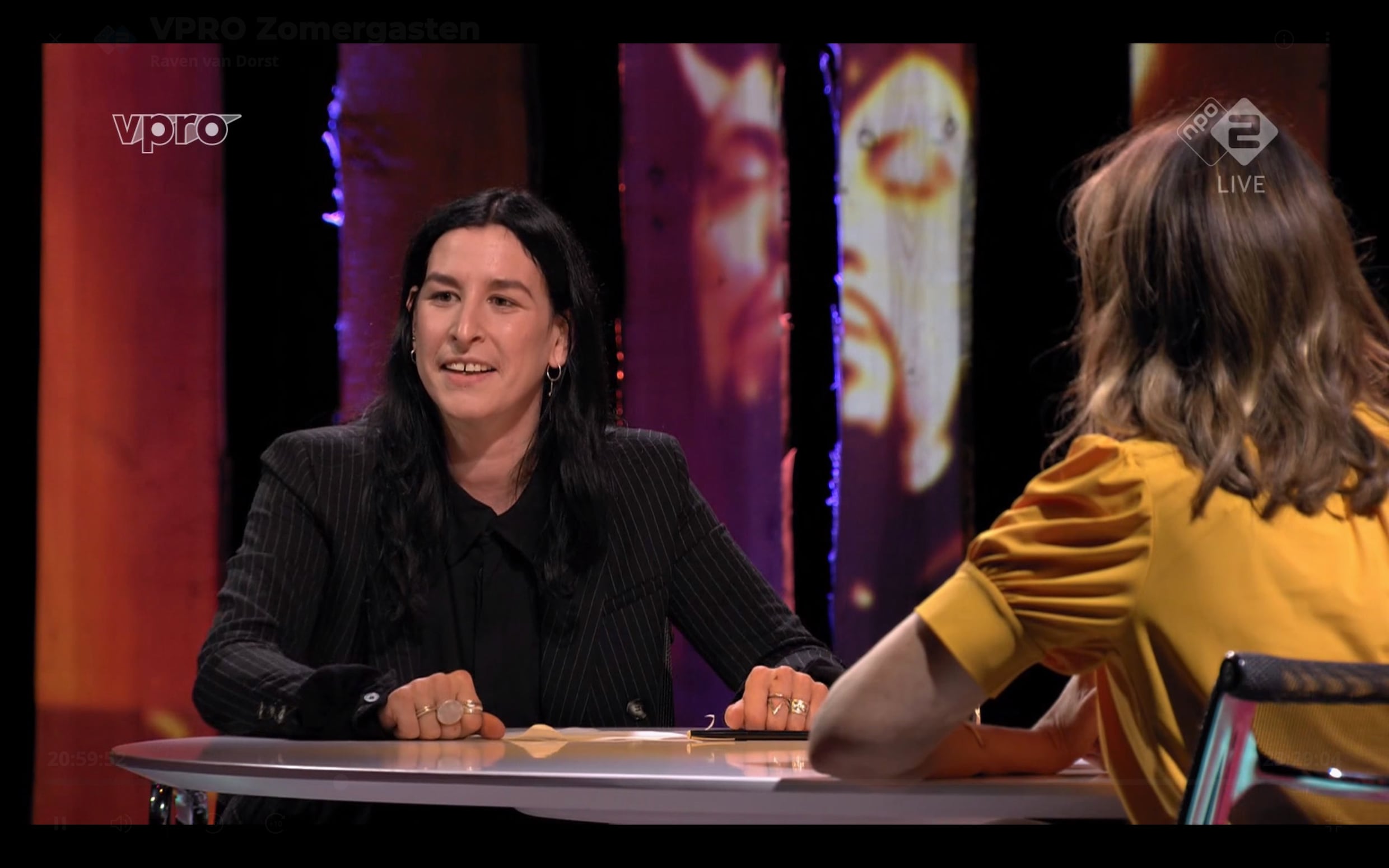 Een avond met Zomergast Raven van Dorst is een uitlaatklep op zich | Trouw