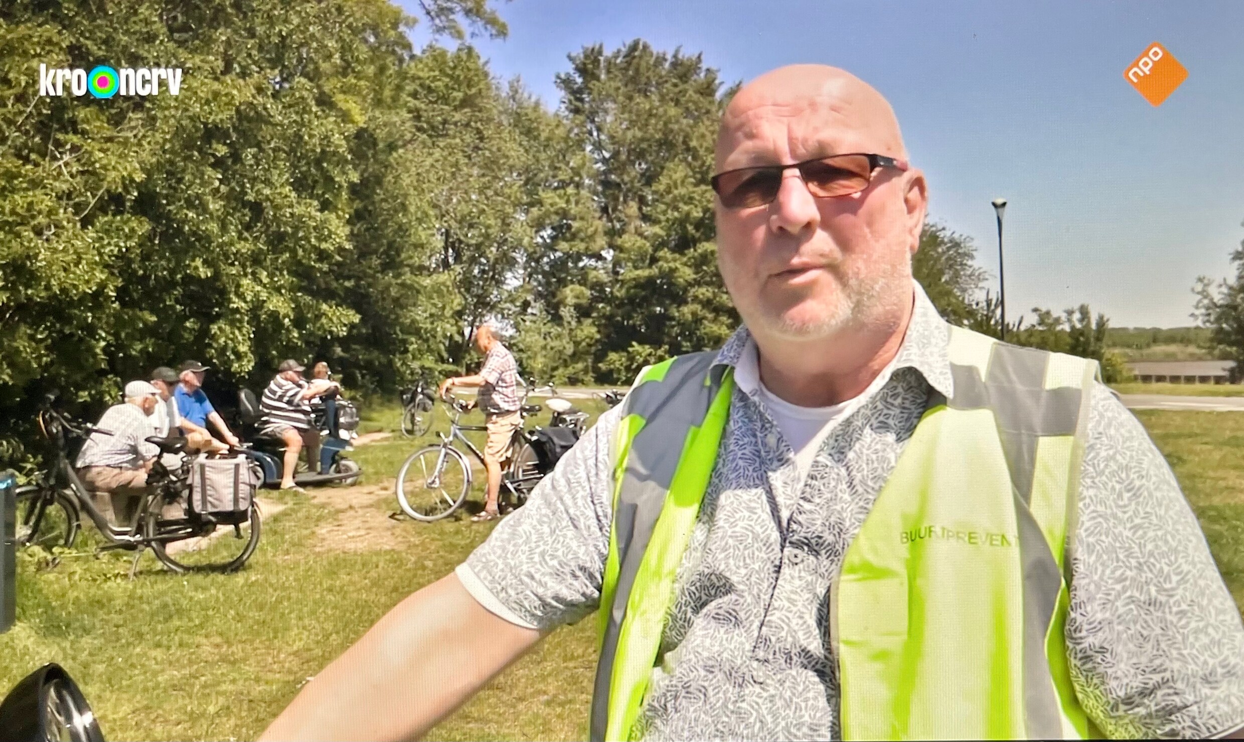Frans Bromet bekijkt de buurtpreventie: gaat de bezorgde burger hier te ...