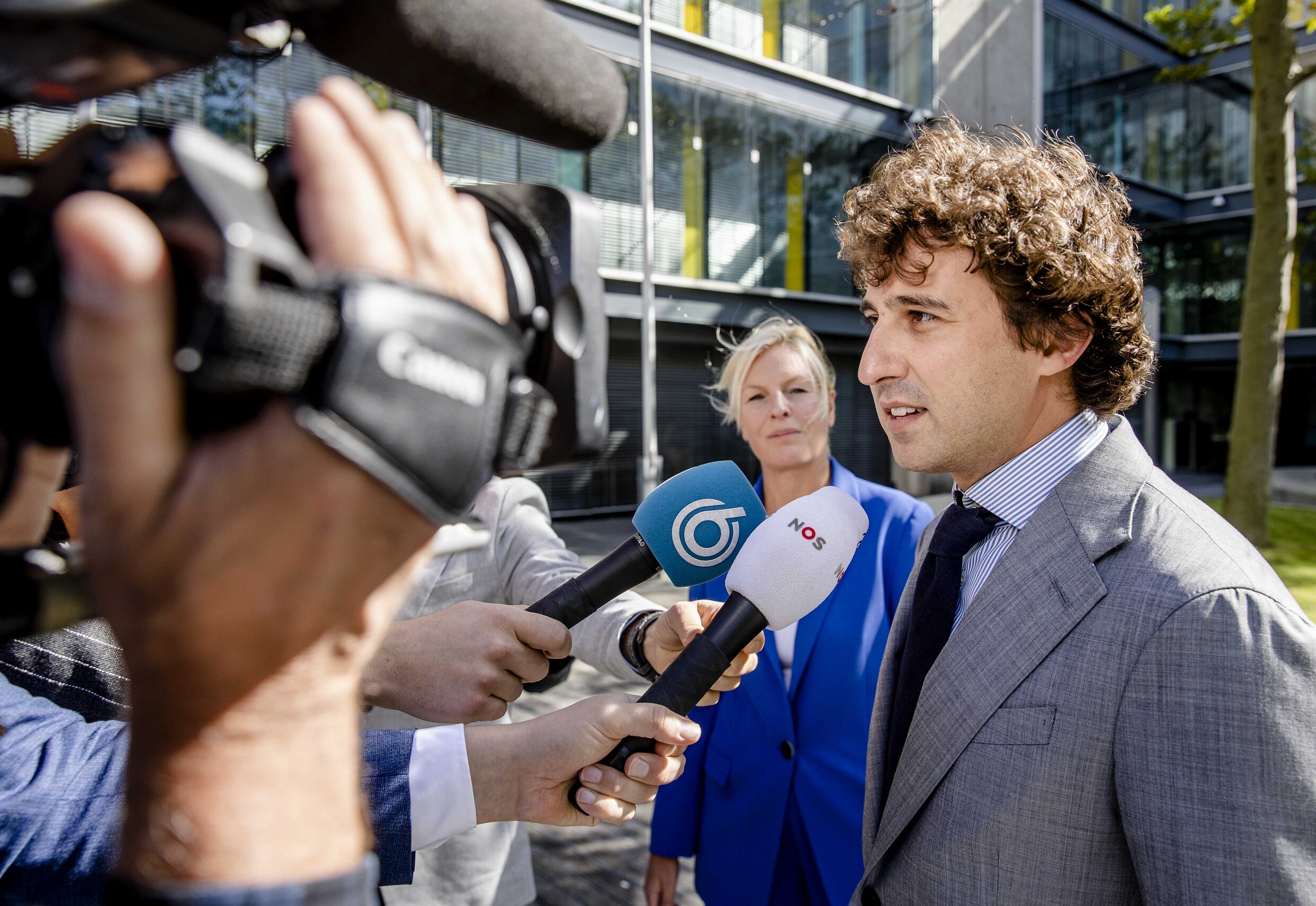 Kabinet compenseert huishoudens voor energierekening, ook prijsplafond ...