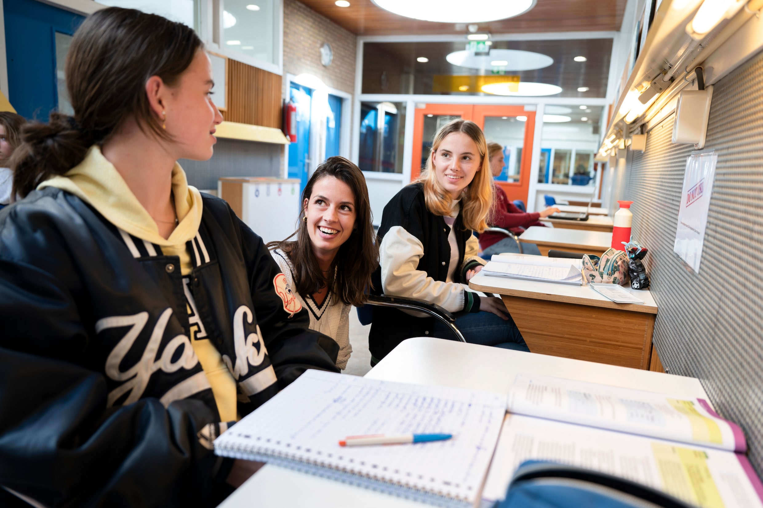 Het Jordan Lyceum biedt extra hulp na de lockdowns. ‘Ieder kind met een ...