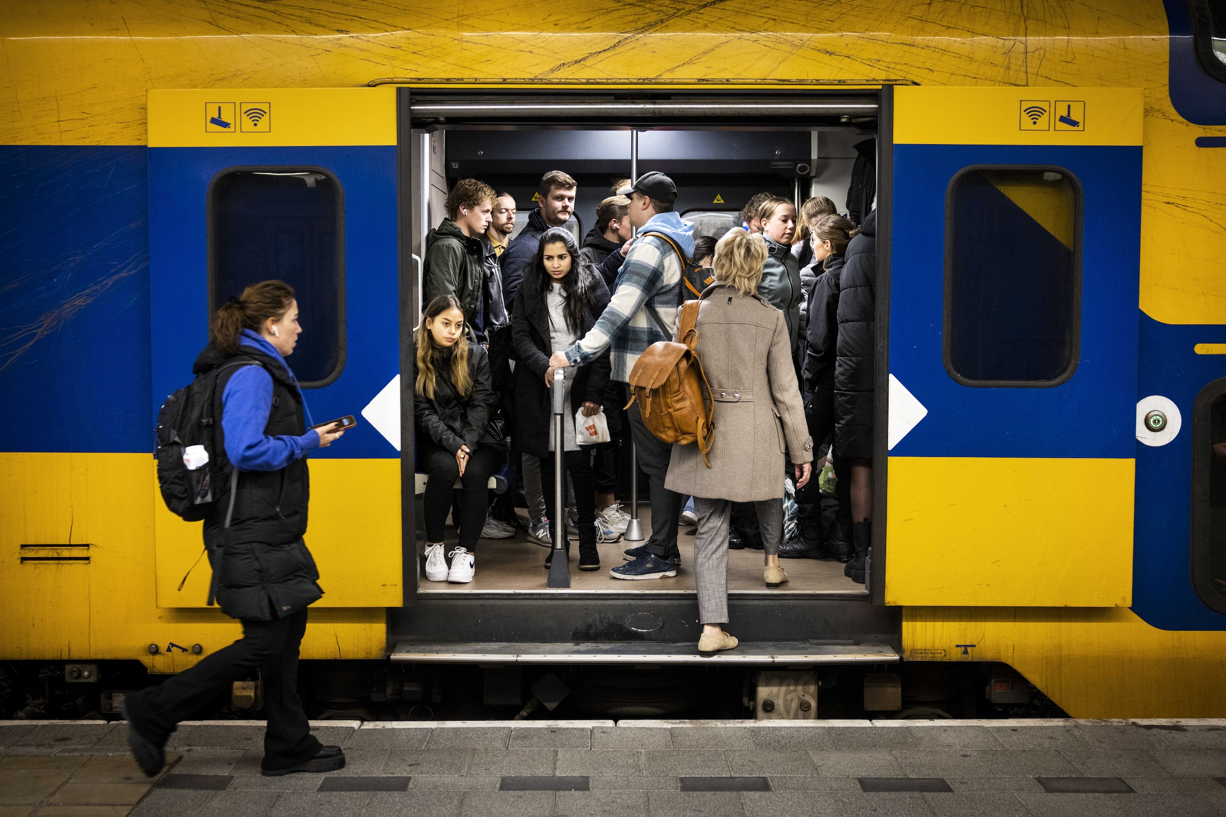 NS heeft onvoldoende zicht op gevaarlijke situaties op het spoor | Trouw