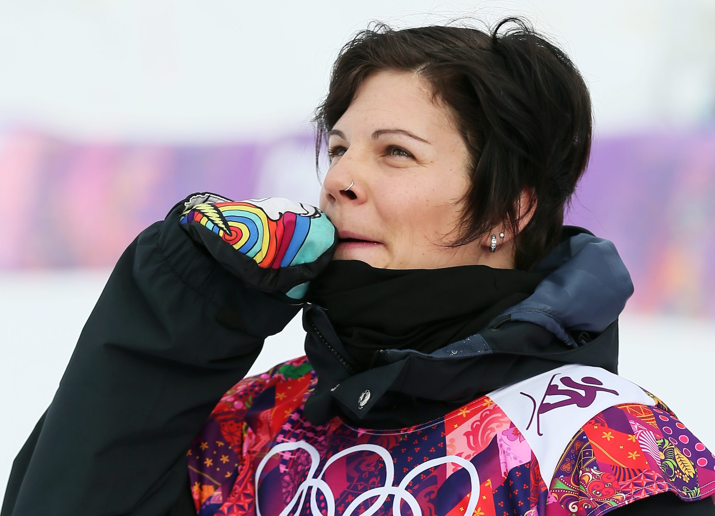 ‘Inmiddels kun je onbevreesd je middelvinger opsteken naar Poetin’ | Trouw