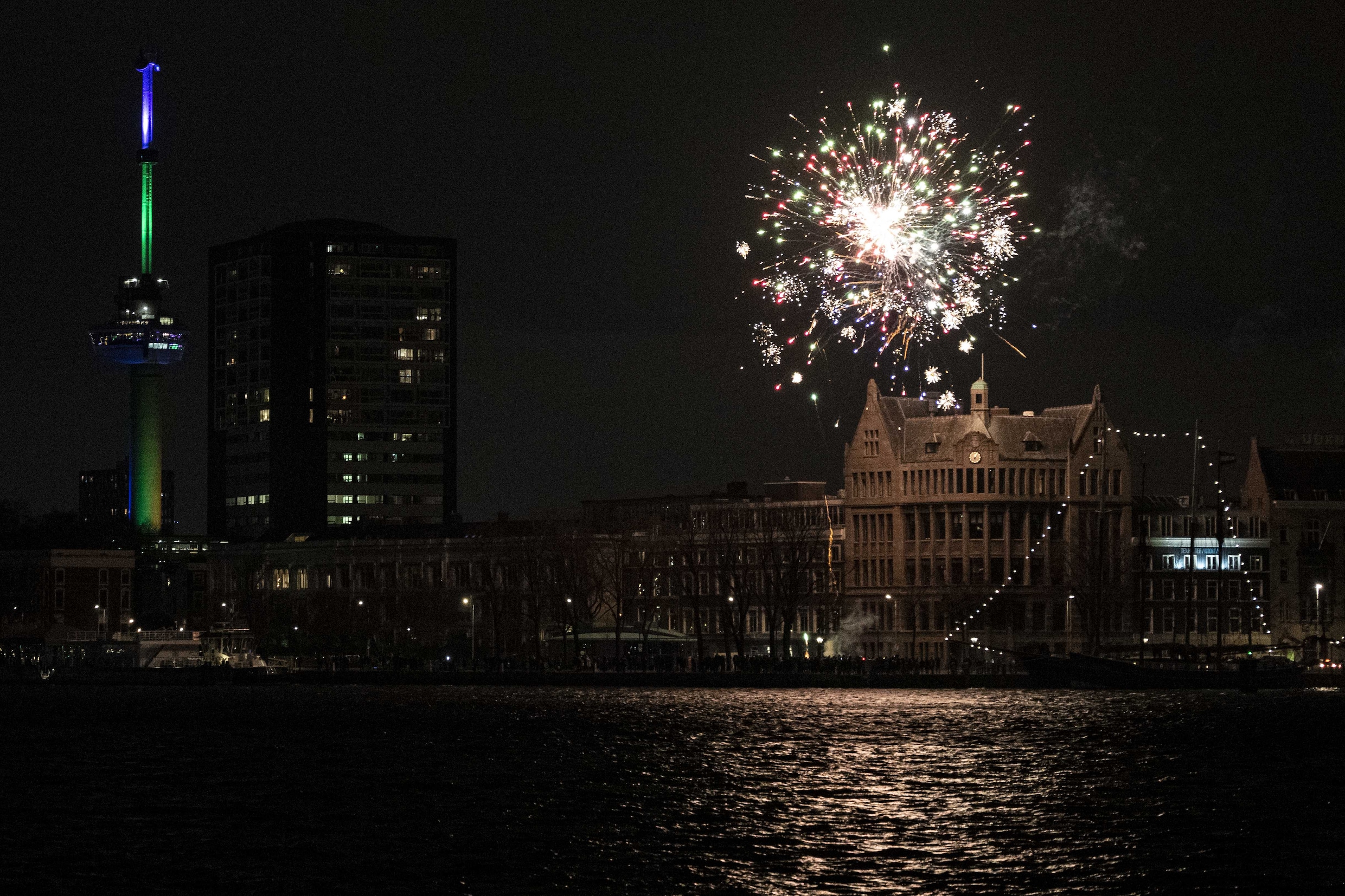 Langzaam naar een nieuwe vuurwerktraditie: ‘Het is politiek zaklopen’ | Trouw