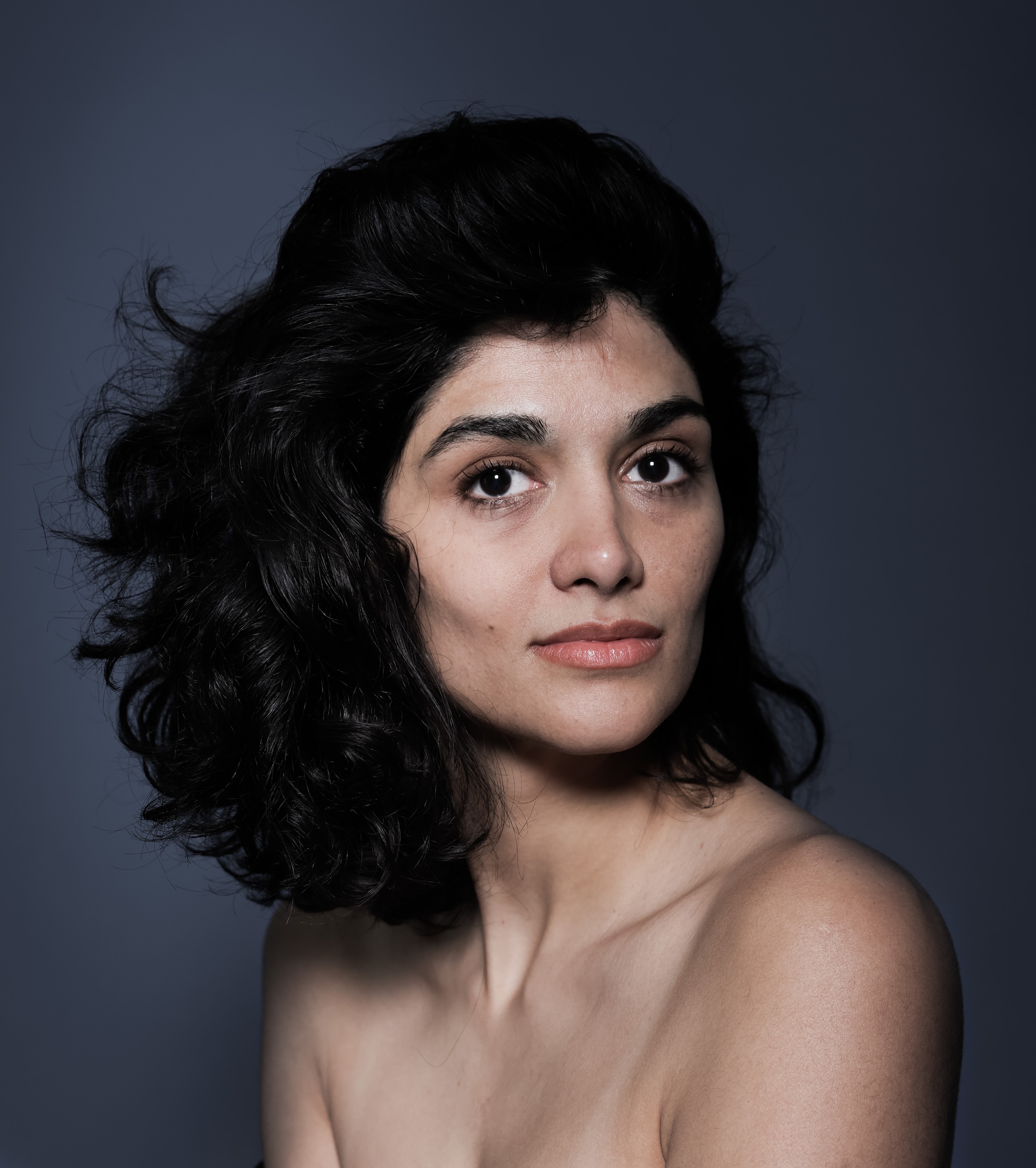 De strijd van Iraanse vrouwen in Nederland: ‘Ik paste zelfcensuur toe, maar nu maakt het me niet ...