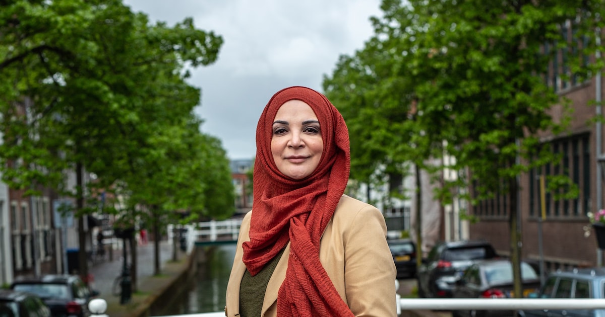 Emine Uğur belt haar familie na de aardbeving in Turkije: ‘Het gebouw ...