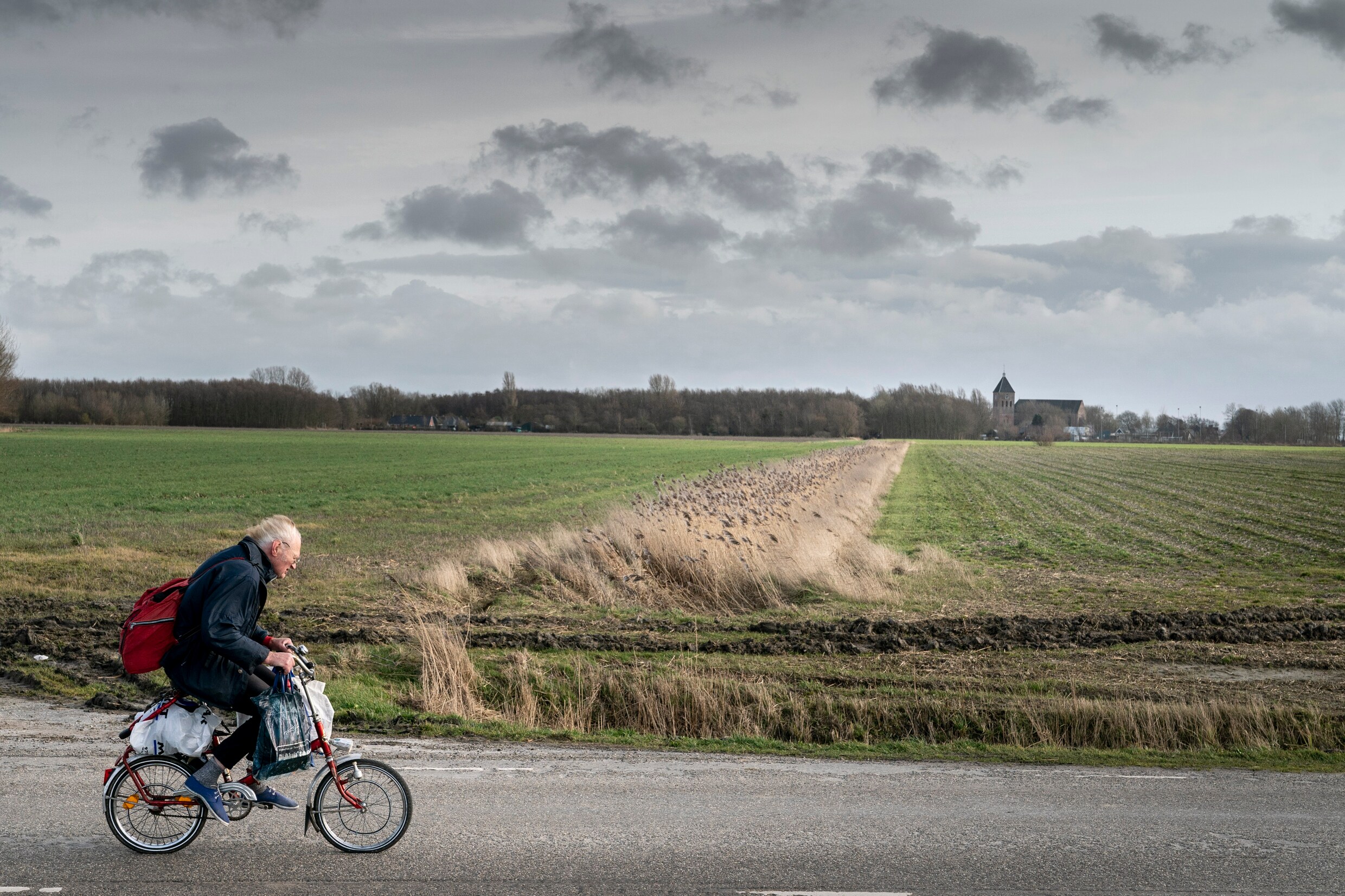 Het nieuwe dorpshuis moet het door aardbevingen verscheurde Zeerijp ...