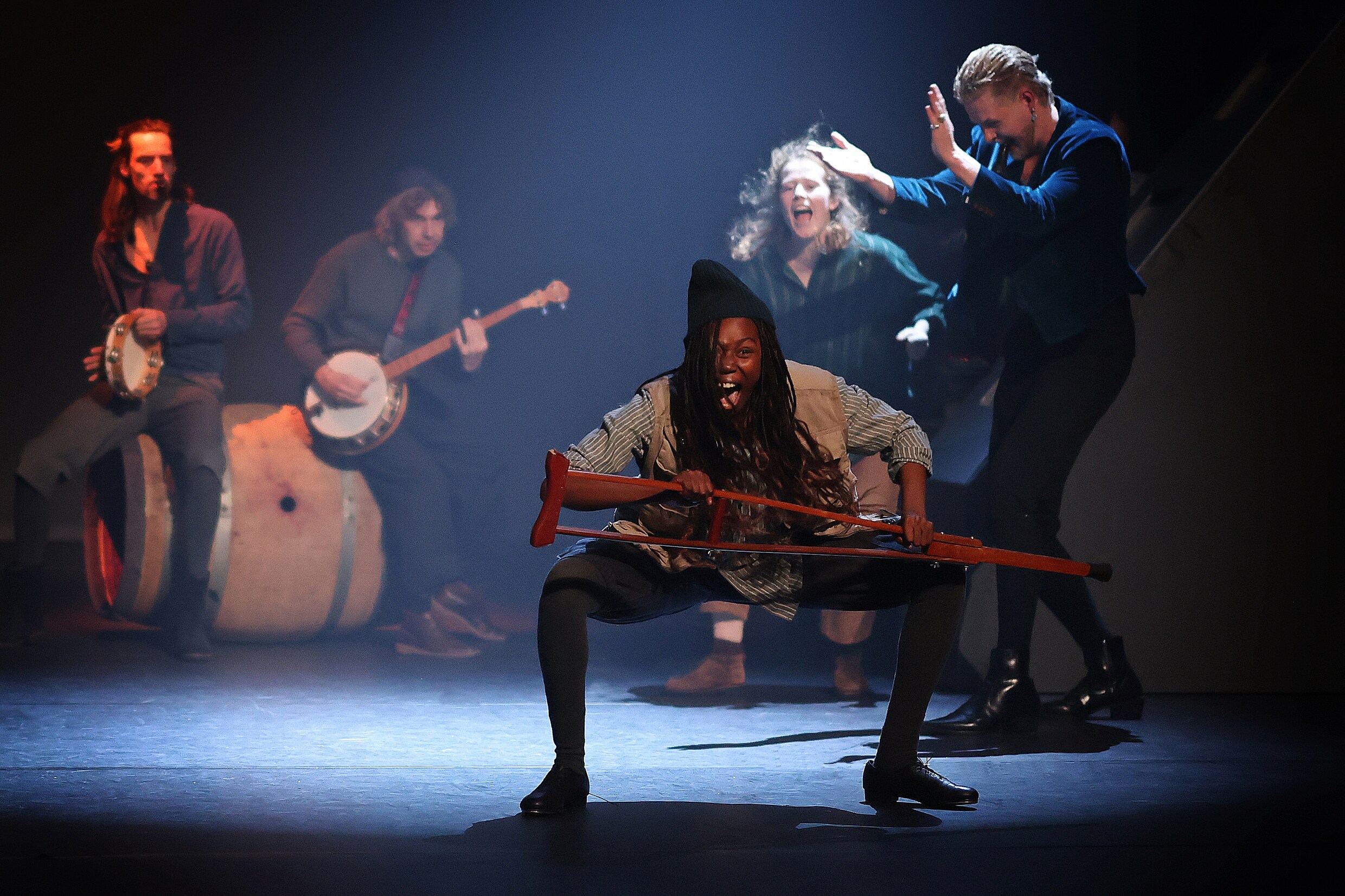 In De scheepsjongens van Bontekoe is de VOC ‘een soort Shell’ | Trouw