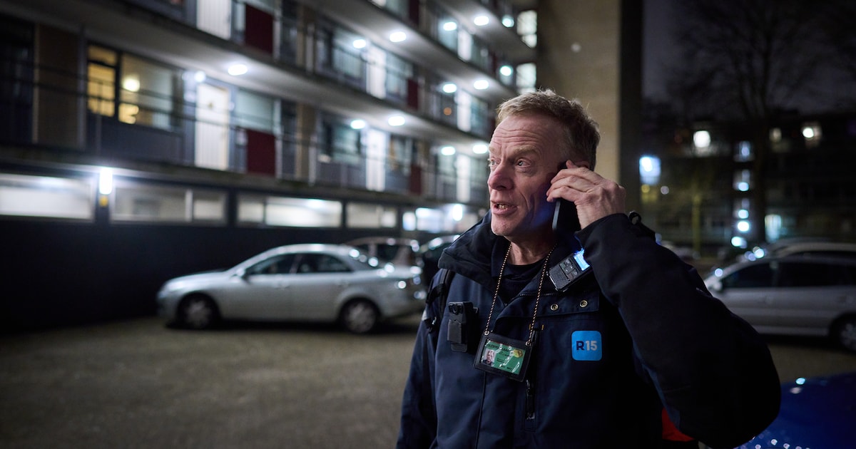 Zonder politiemeldingen kan persfotograaf René Hendriks zijn werk niet ...