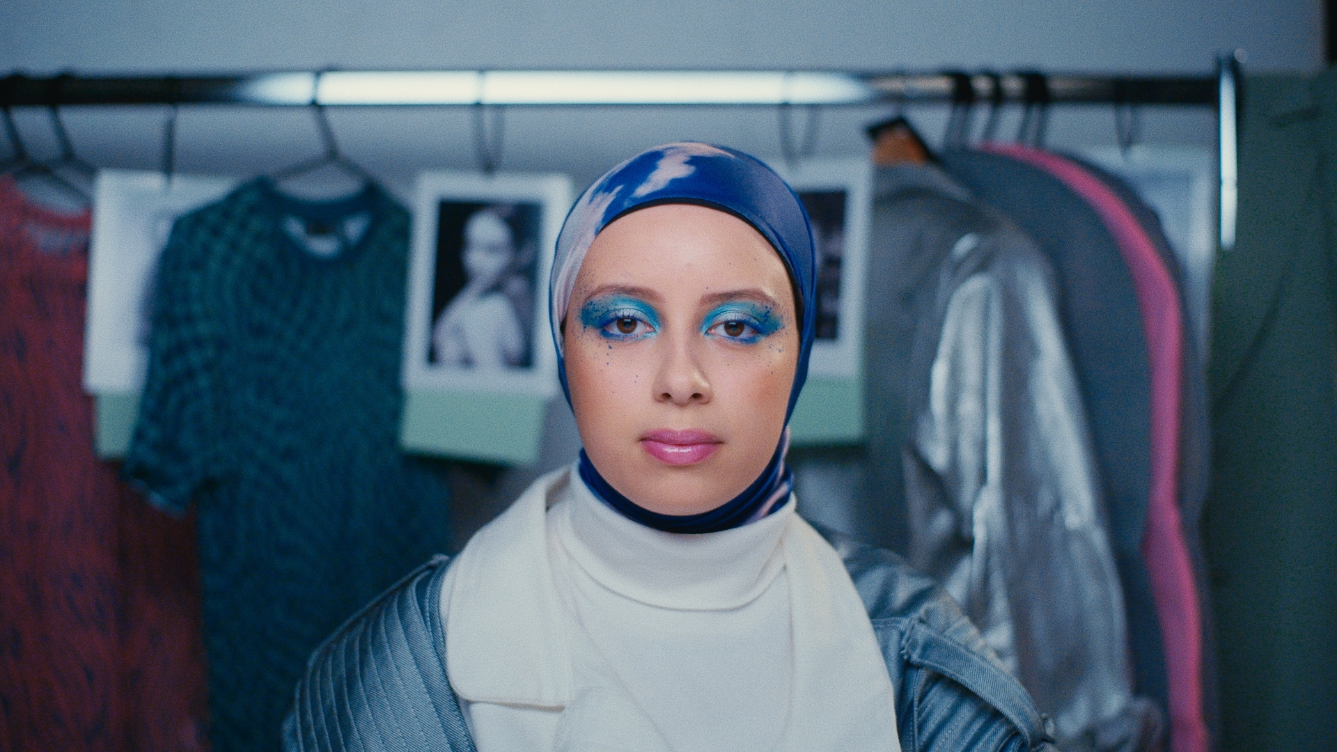 ‘Mag een vrouw met hoofddoek niet mooi zijn?’ In Katwalk zet een ...