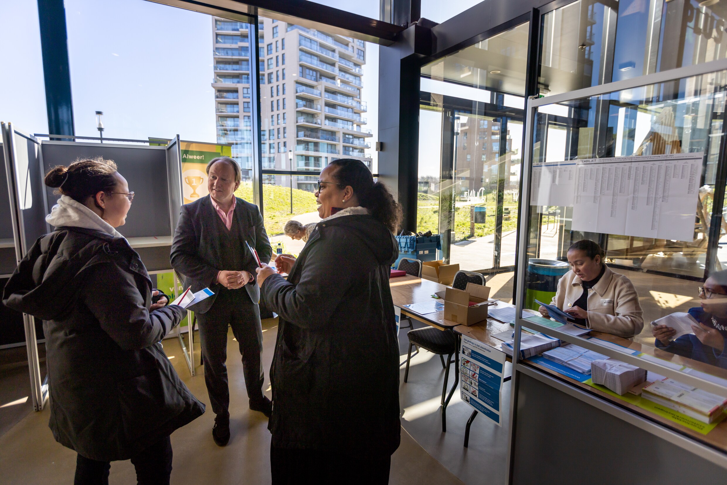 Een nieuw, levendig stembureau moet Almere Poort aan een betere ...