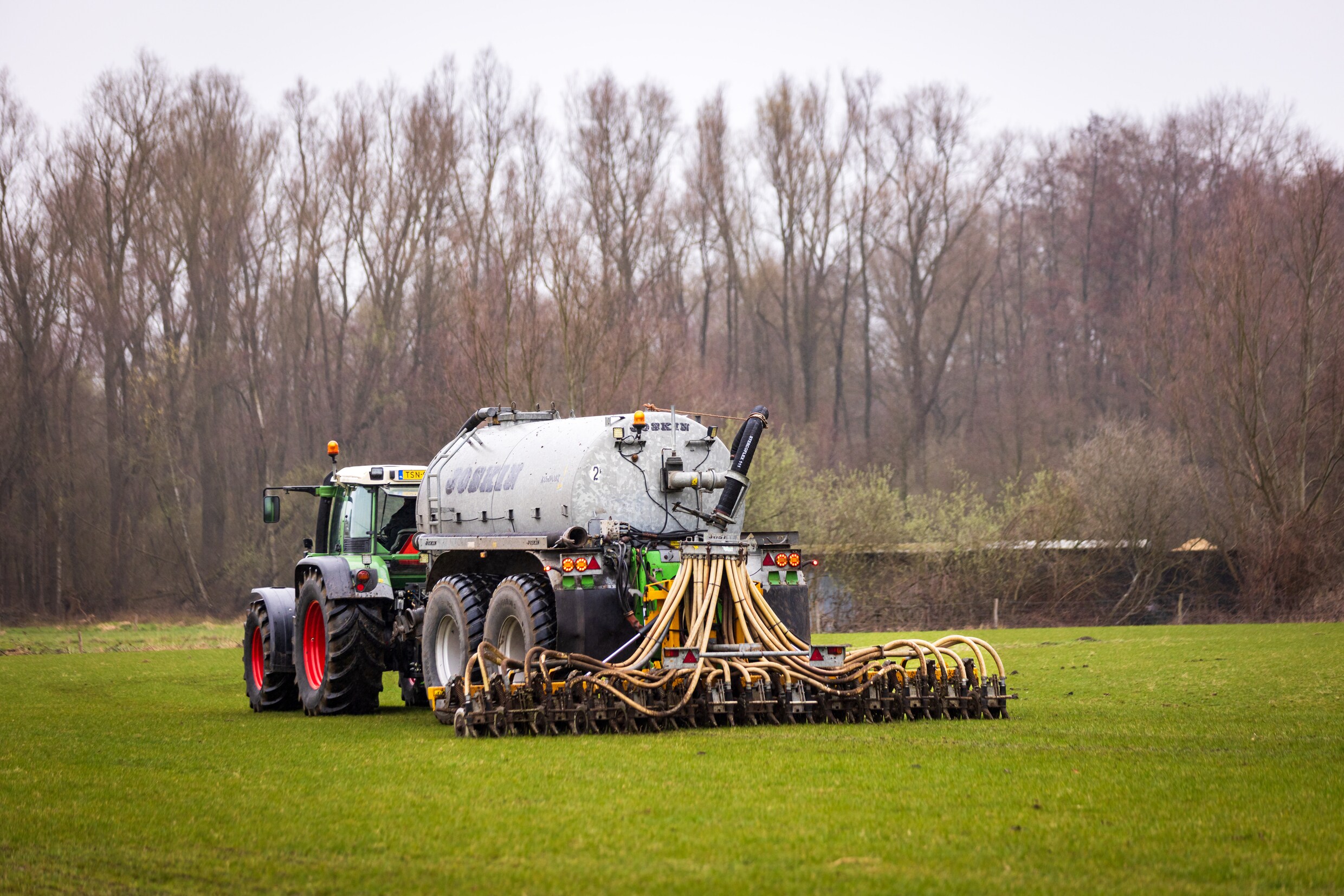 Brussel maakt plan om meer dierlijke mest te verwerken | Trouw
