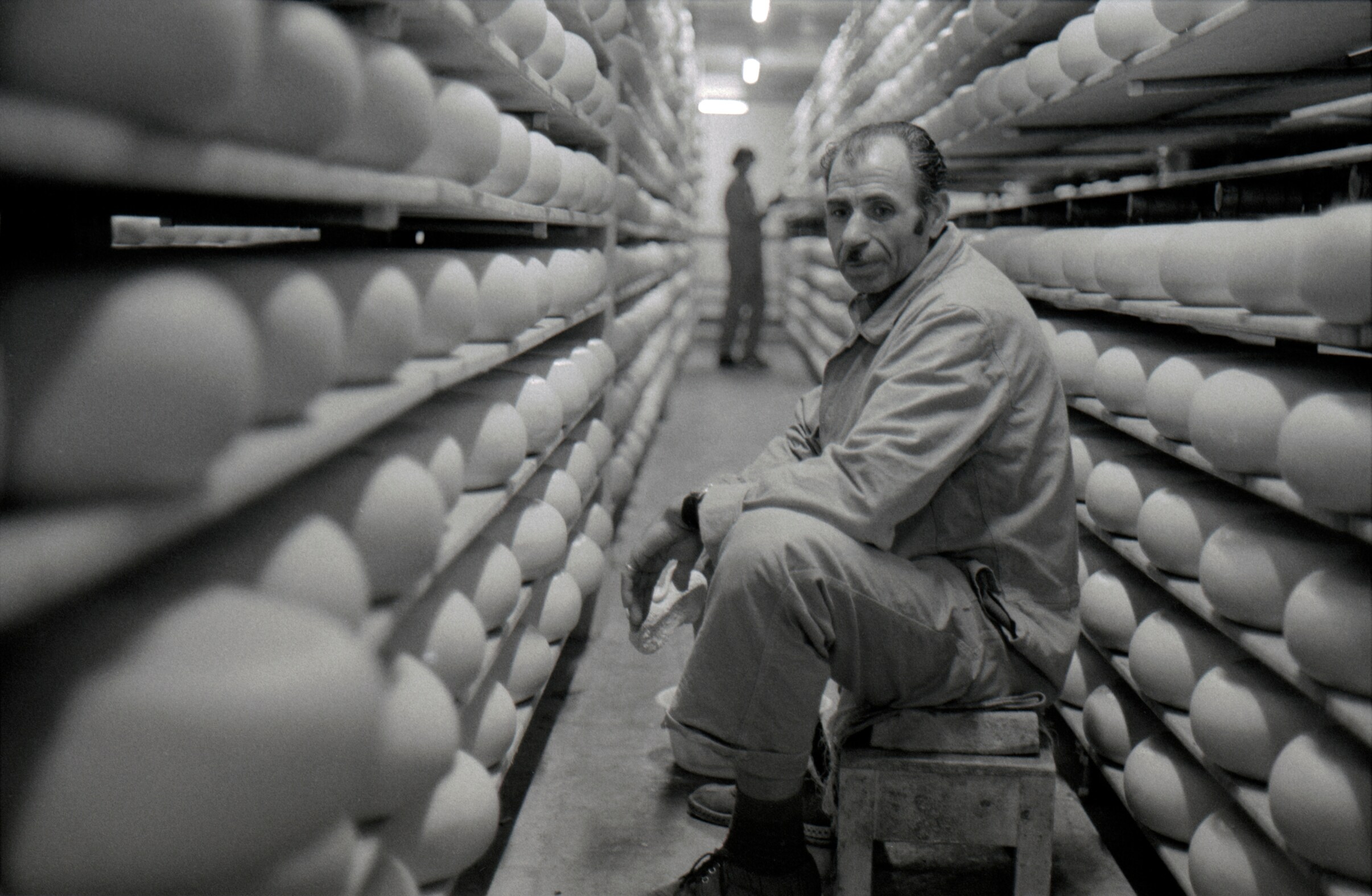 Fotograaf Amakran zette de gastarbeiders van toen opnieuw voor de ...