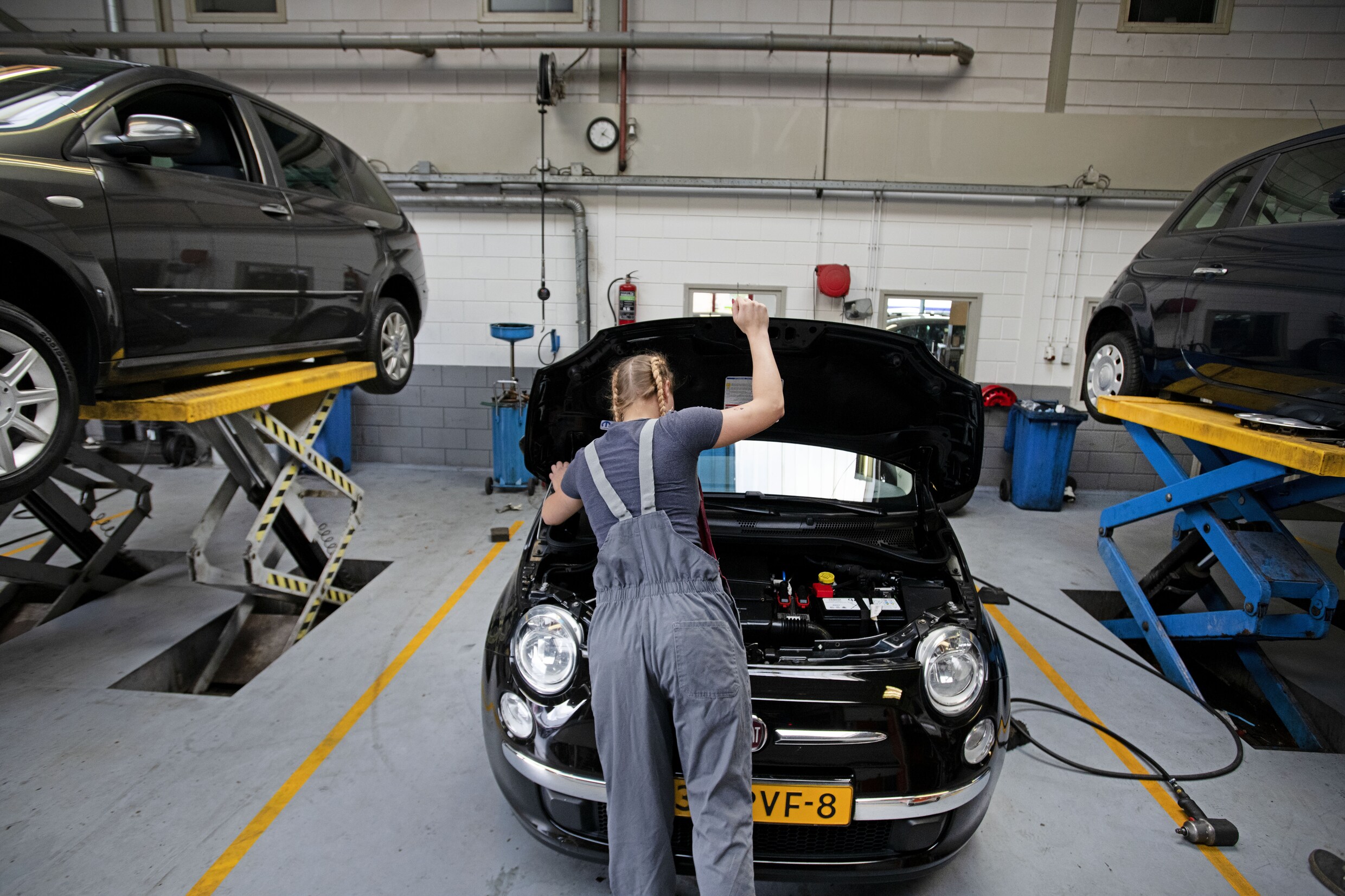 Geef student stagevergoeding, zeggen vakbonden. ‘Ze hebben geen tijd ...