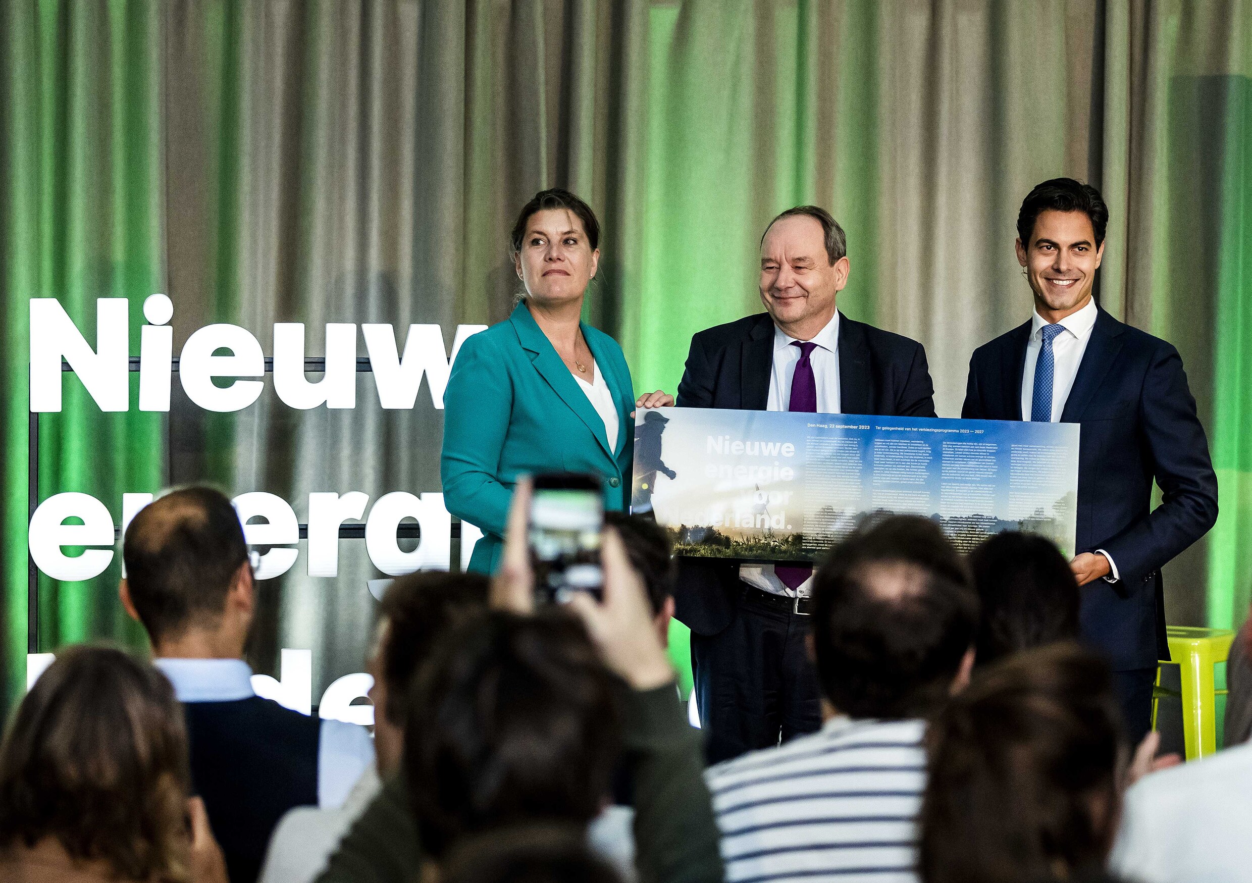 Weet D66 met een klimaatbonus en levenslang onderwijs de kiezer voor zich te winnen? | Trouw