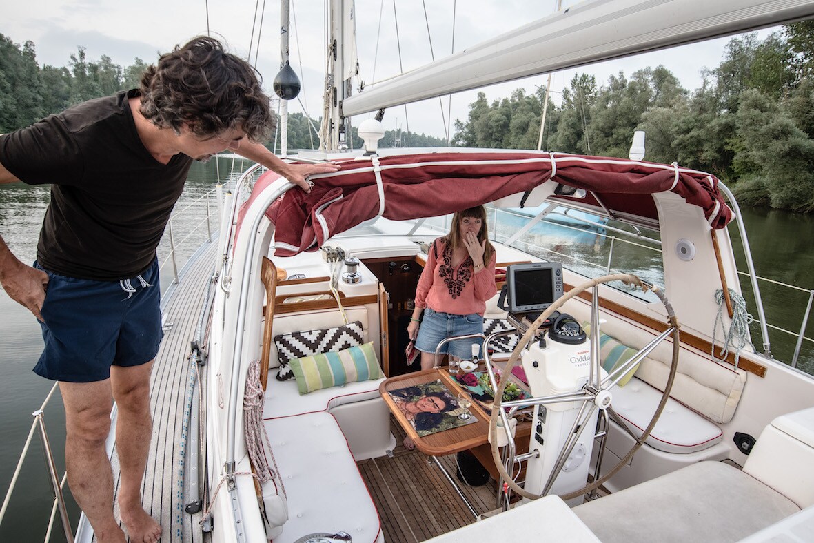 Debora (52) en John (59) hebben een zeewaardig huis, voor acht maanden ...