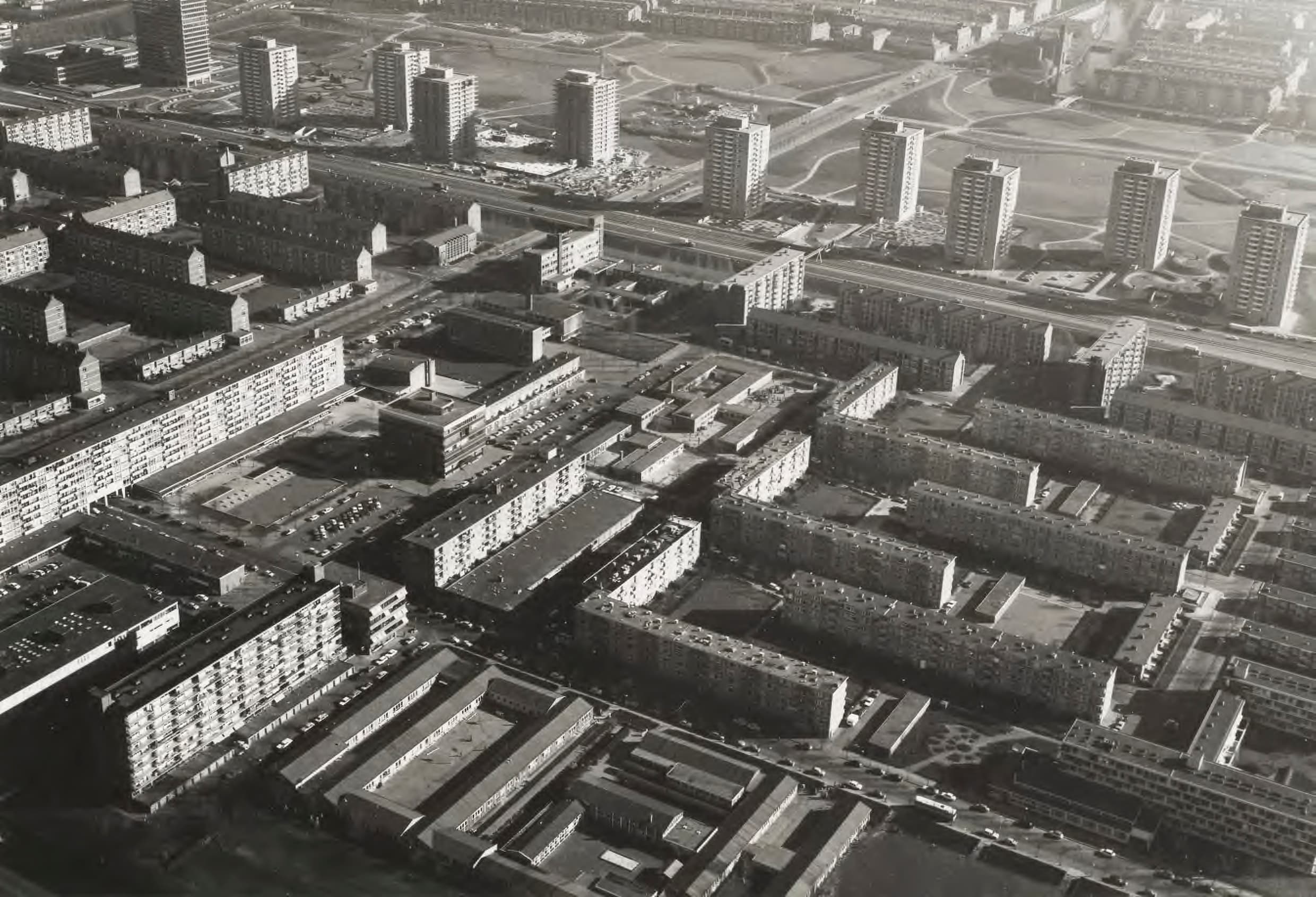 Een pleidooi tegen de afbraak van na-oorlogse wijken | Trouw