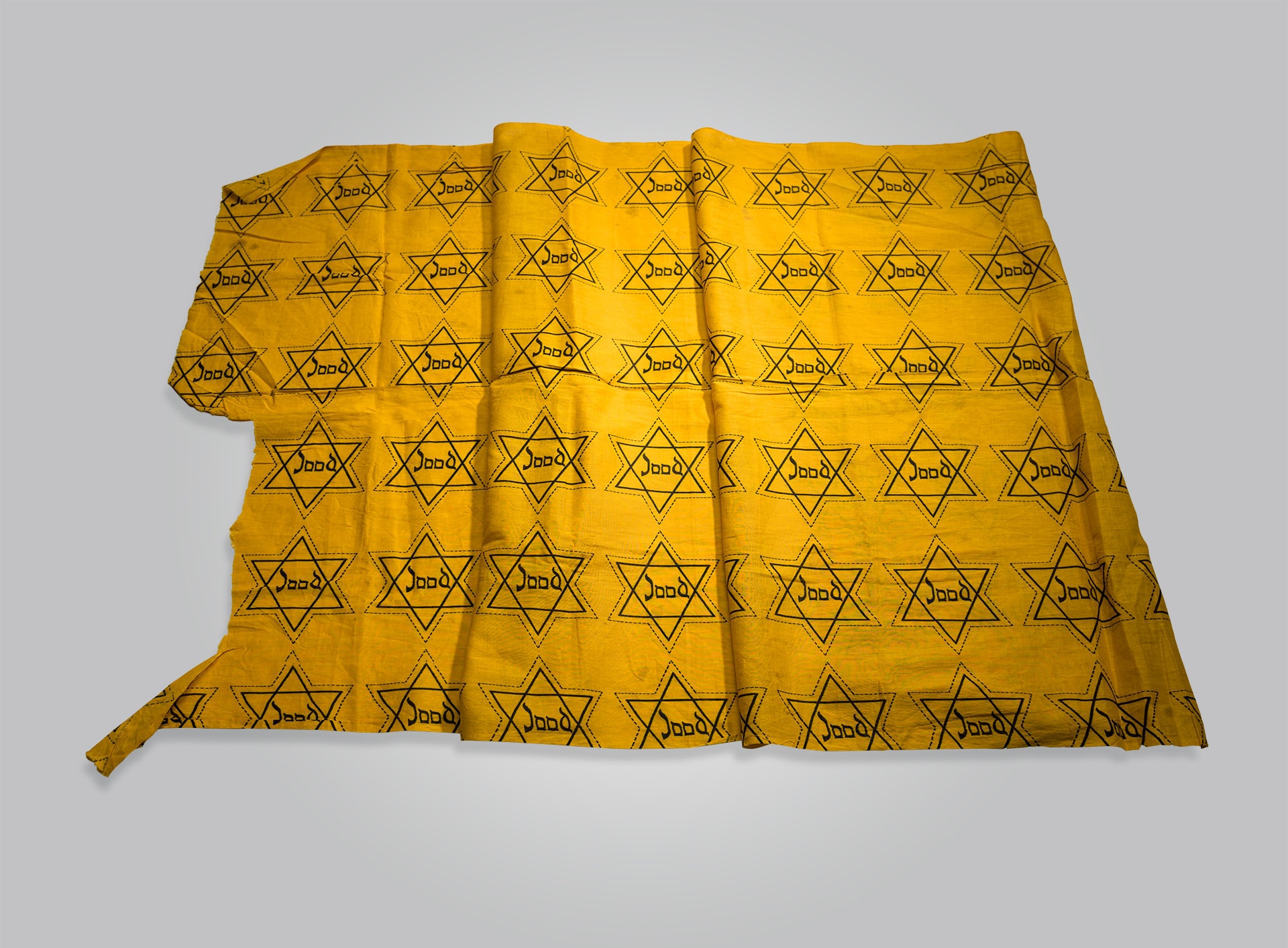 ‘Nooit meer’ en de Jodenster dateren van voor de nazitijd | Trouw