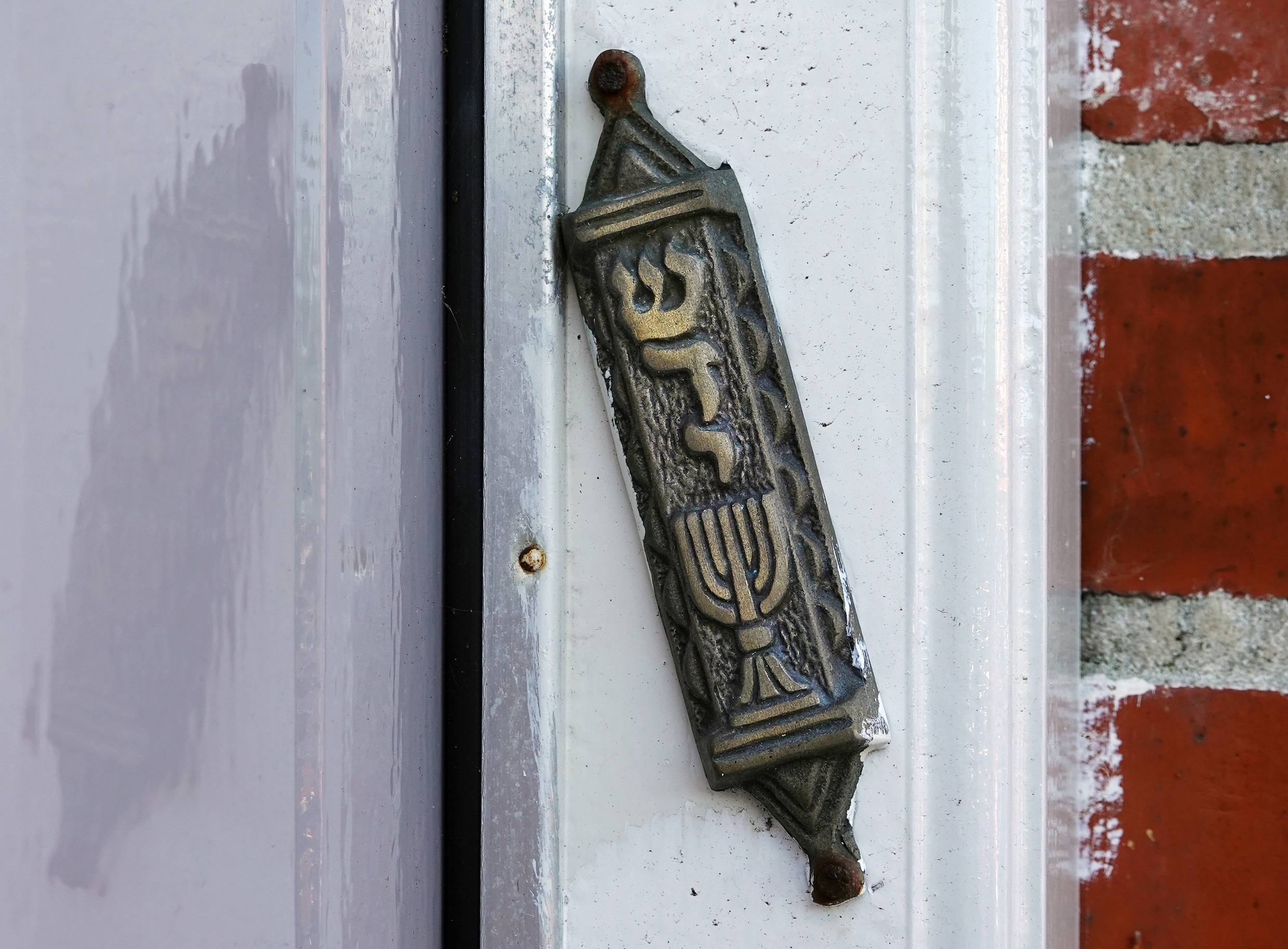 De ‘camozoeza’, om Joodse gebedsrolletjes te camoufleren: ‘Maar ik raad ...