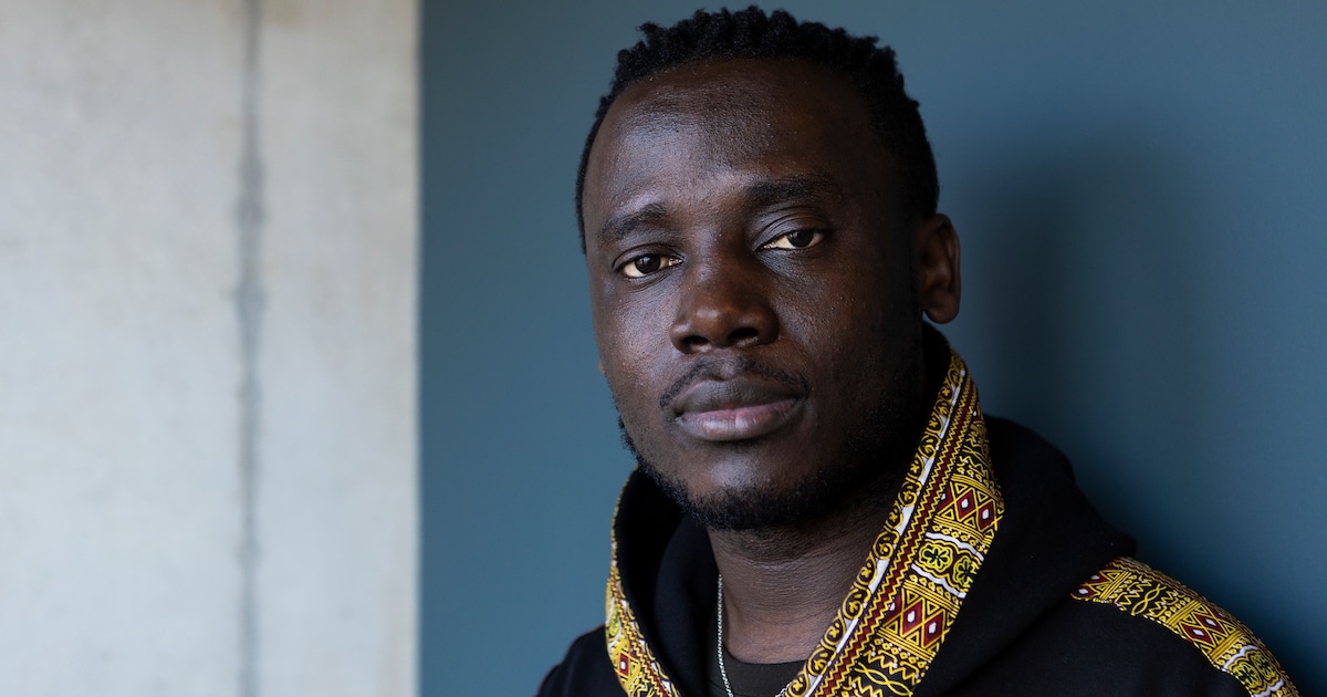 De Keniaanse geestelijke Adera Godfrey is gay: ‘God doet niet moeilijk ...