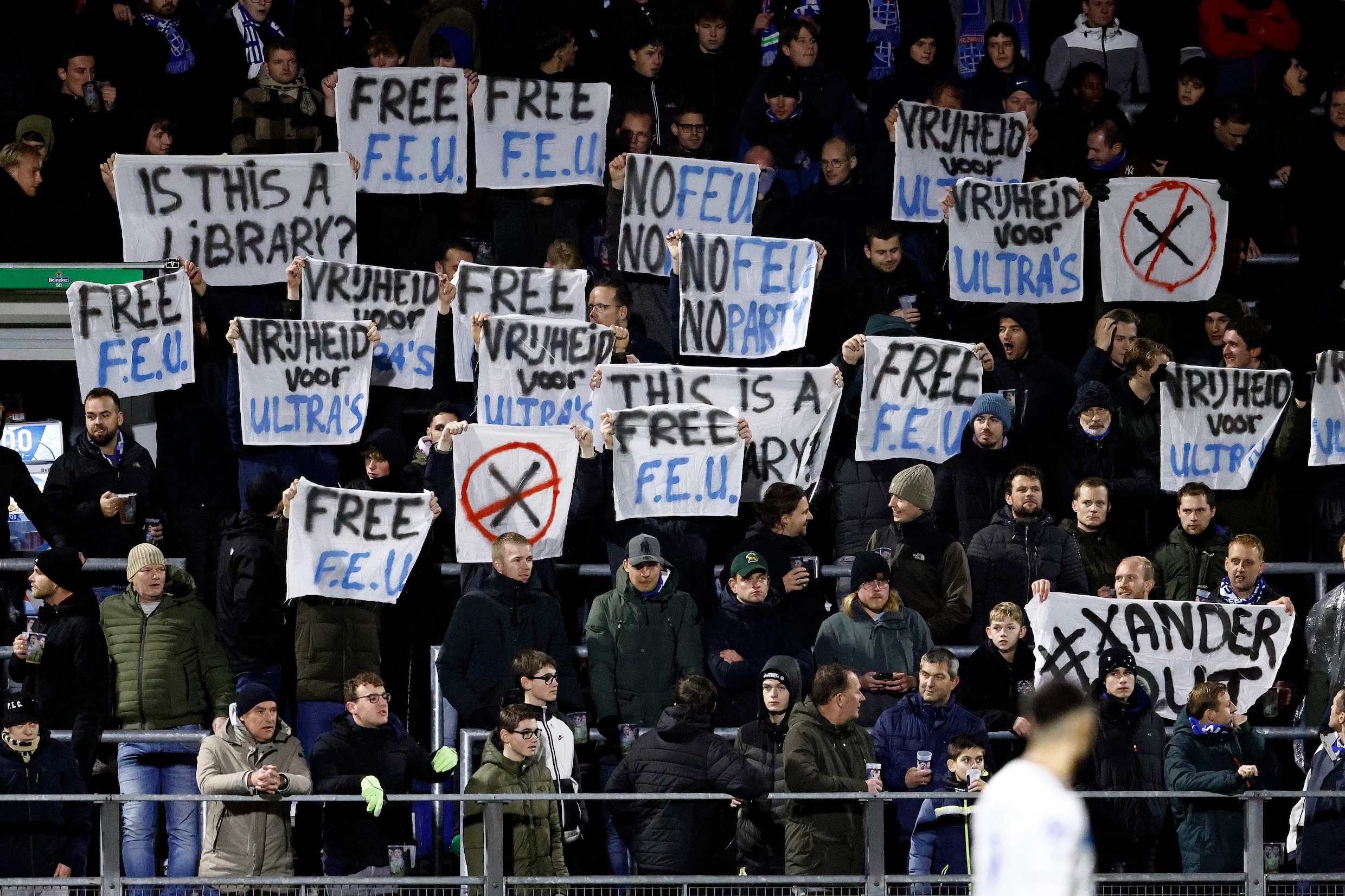 Bram van Polen luidt noodklok bij PEC Zwolle: ‘Word schijtziek van deze ...