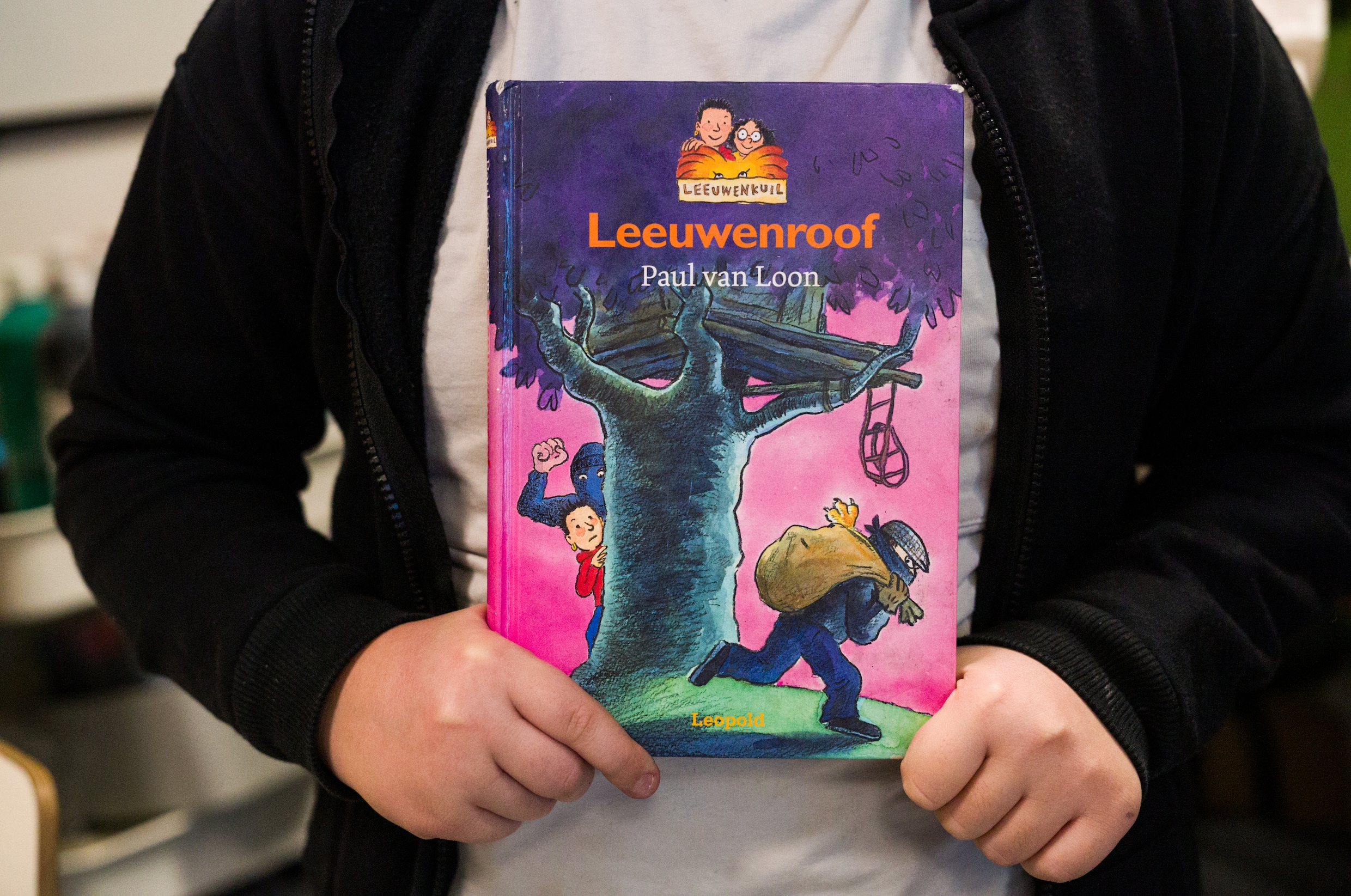 Lezen gaat op deze Rotterdamse basisschool plots véél beter | Trouw