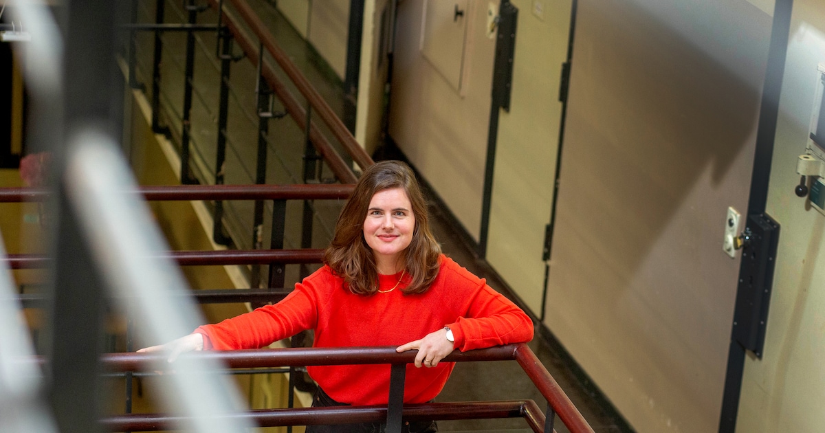 Kelli van der Waals is meer observerend dan polemiserend. ‘Ik schrijf ...