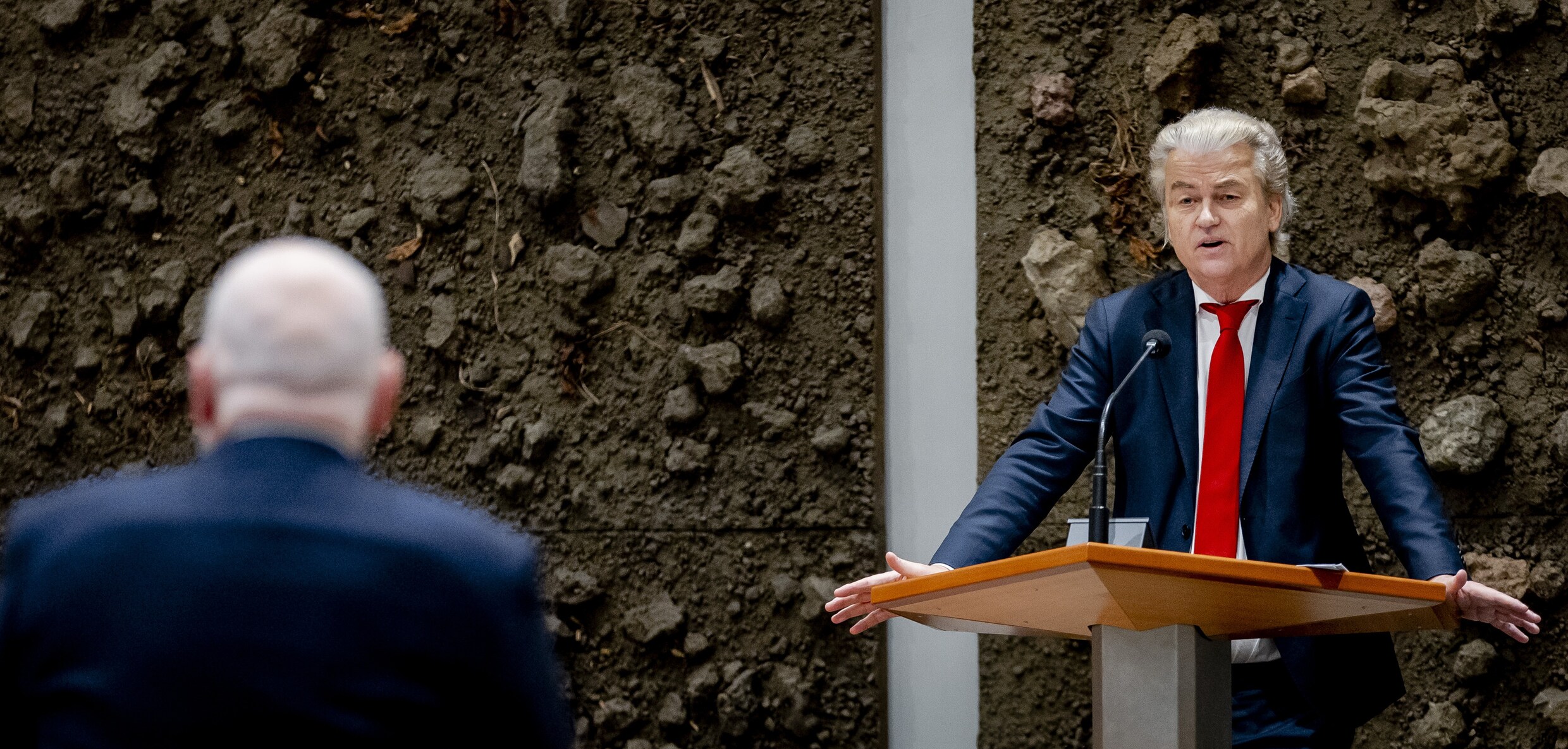 Wilders trekt drie discriminerende wetsvoorstellen in, zonder verdere ...