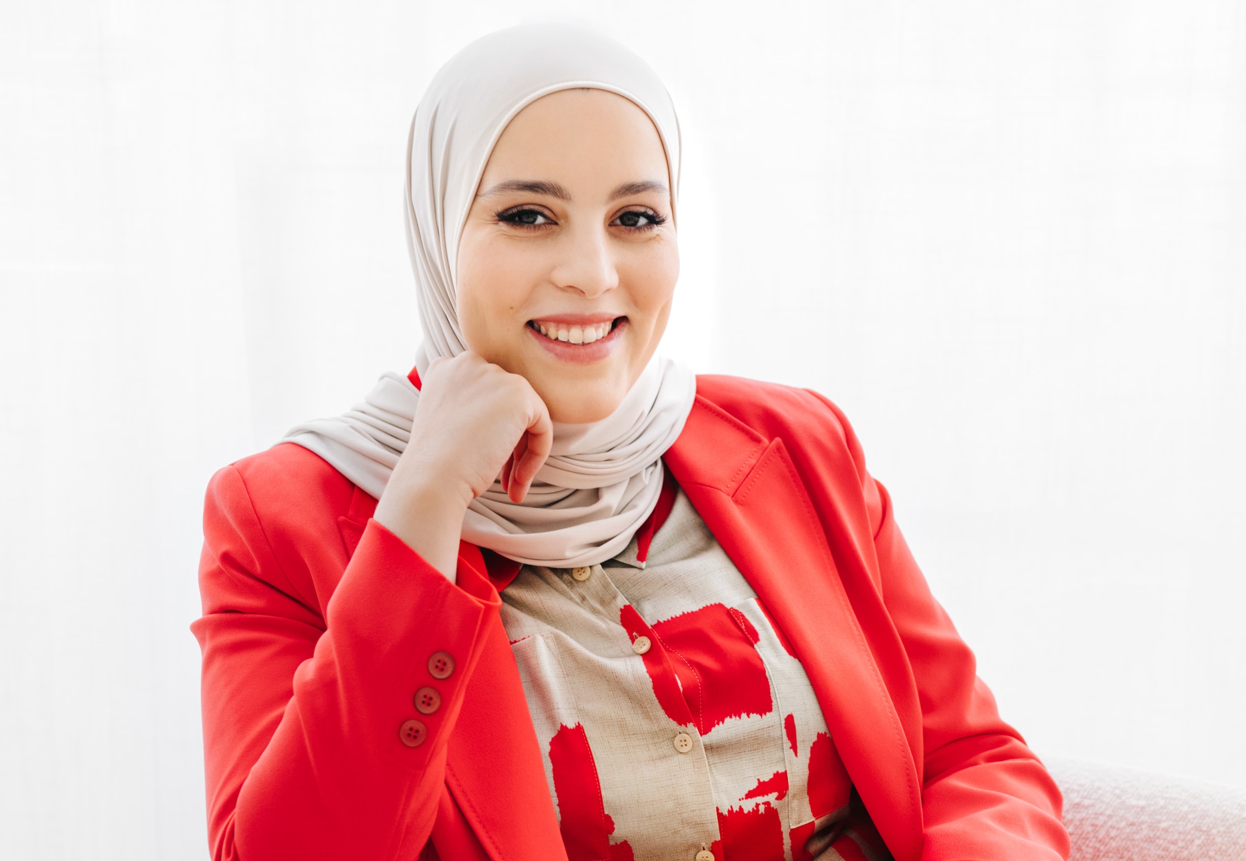 Met een hoofddoek op carrière maken: ‘Het wordt beter, maar er zijn nog ...