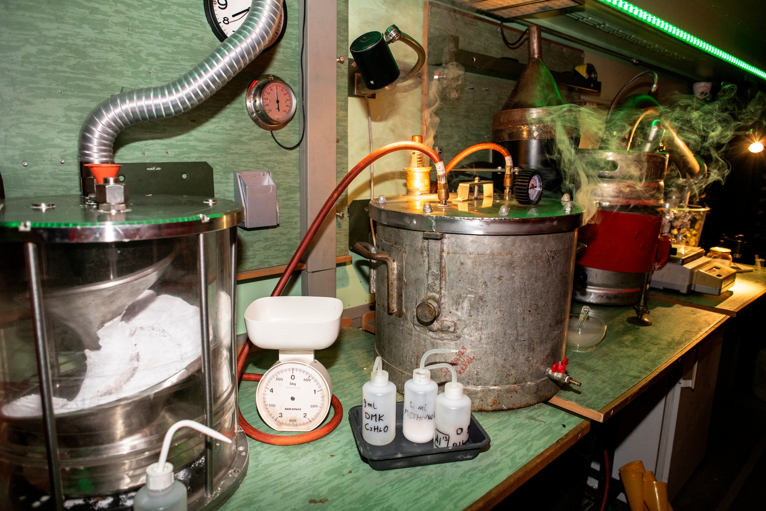 Waarom we de gevolgen van een vernietigende drugsindustrie blijven ...