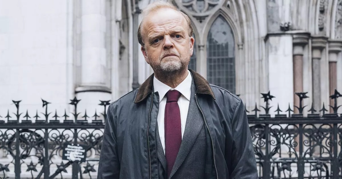 Zo maak je een indringend tv-drama van een toeslagenachtige affaire | Trouw