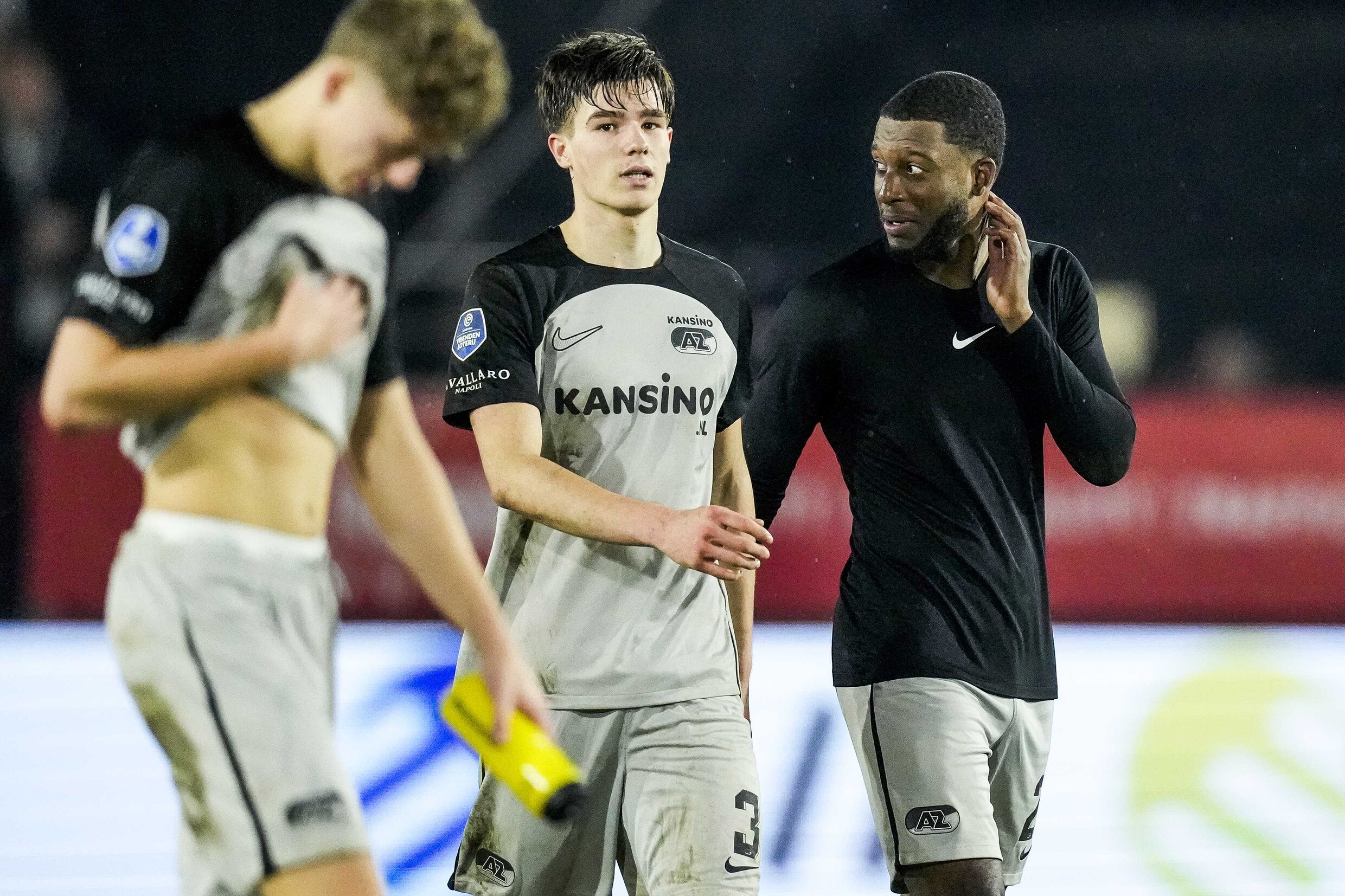 FC Twente wint simpel van Excelsior, AZ speelt gelijk tegen Almere City | Trouw