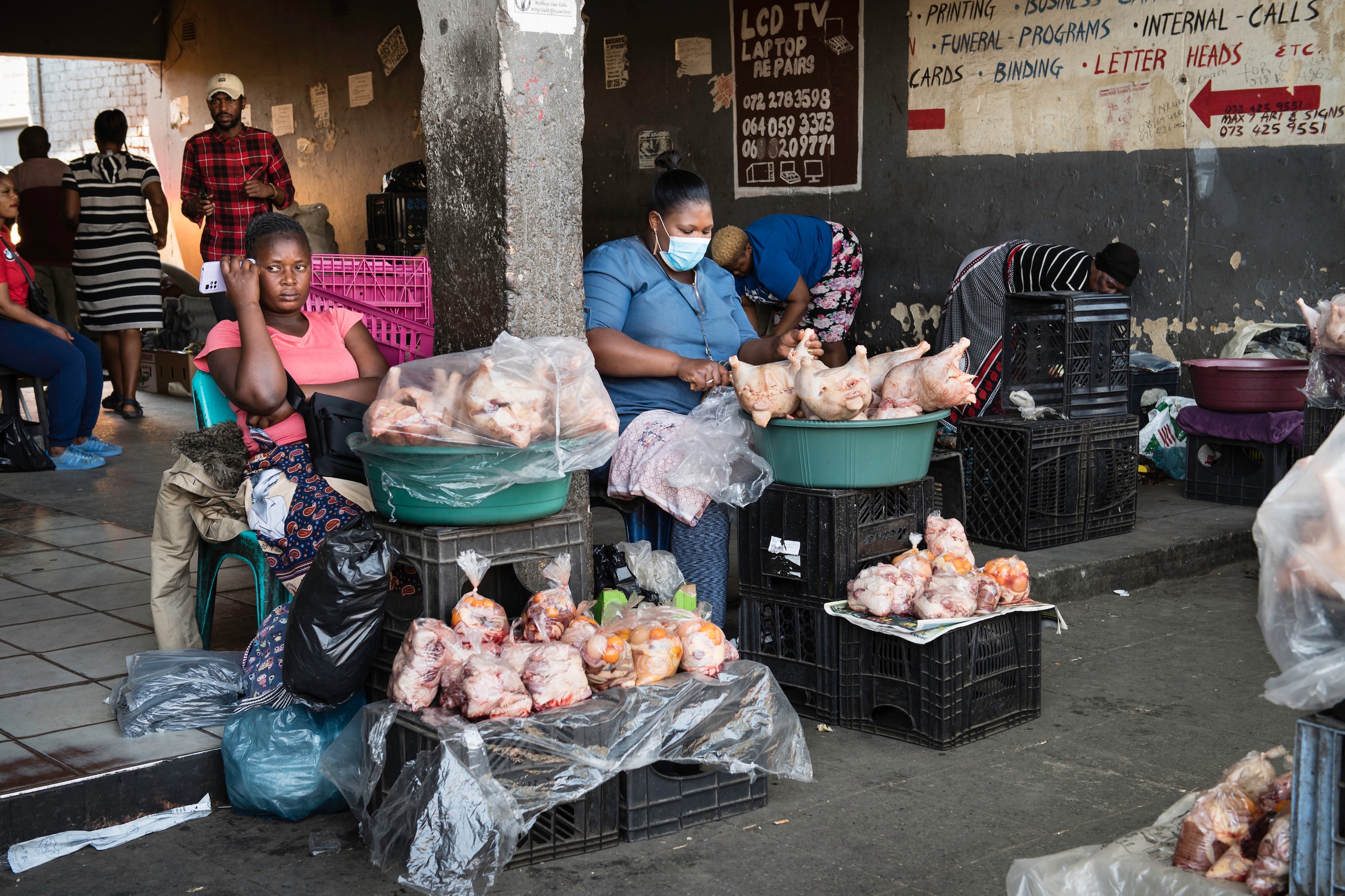 Achter het aanzicht van de armoede in Zuid-Afrika bruist een wereld van ...