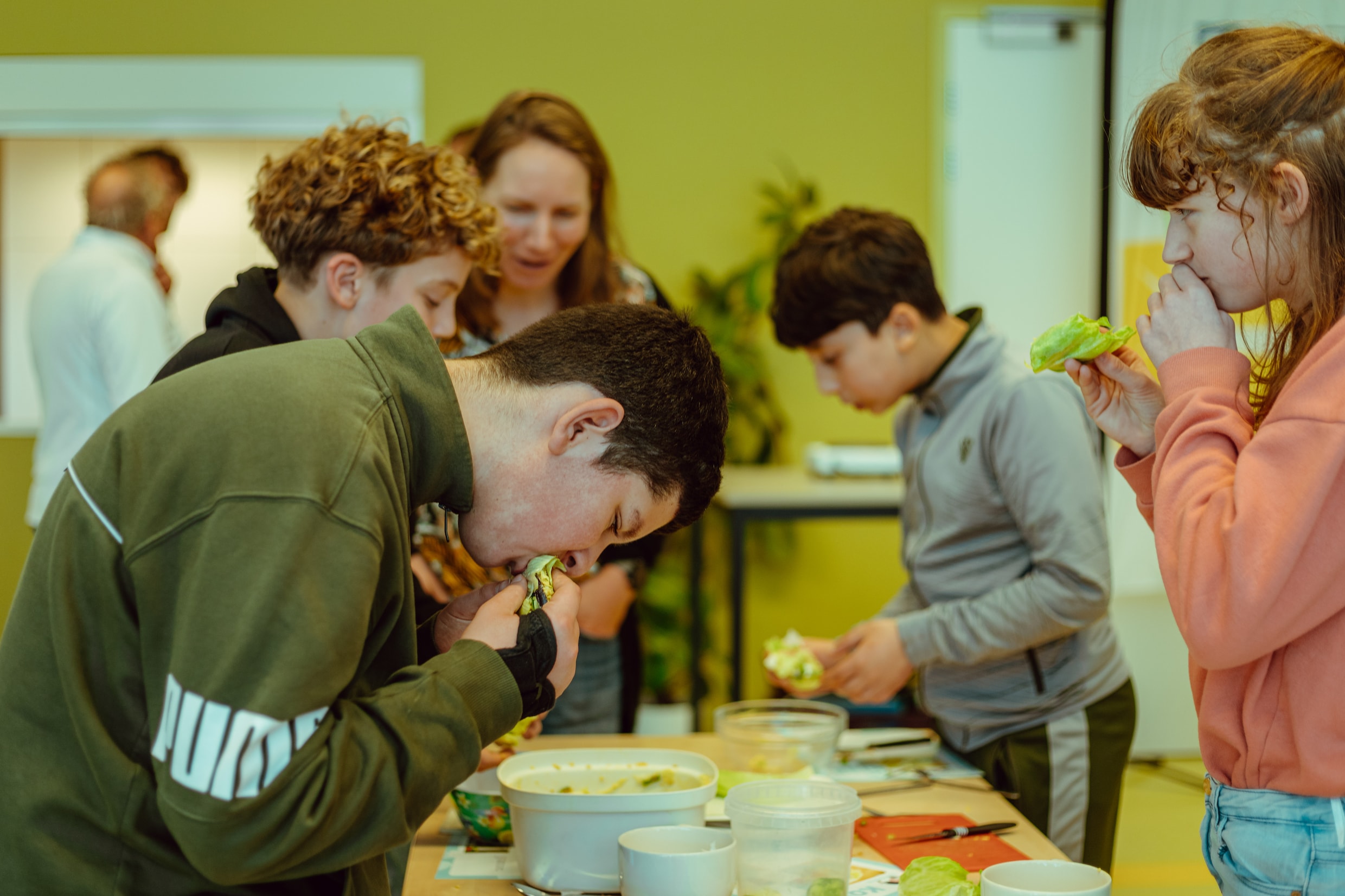Gezond eten? Dat doet deze klas uit Rhenen wel: ‘Ik kijk vaak ...