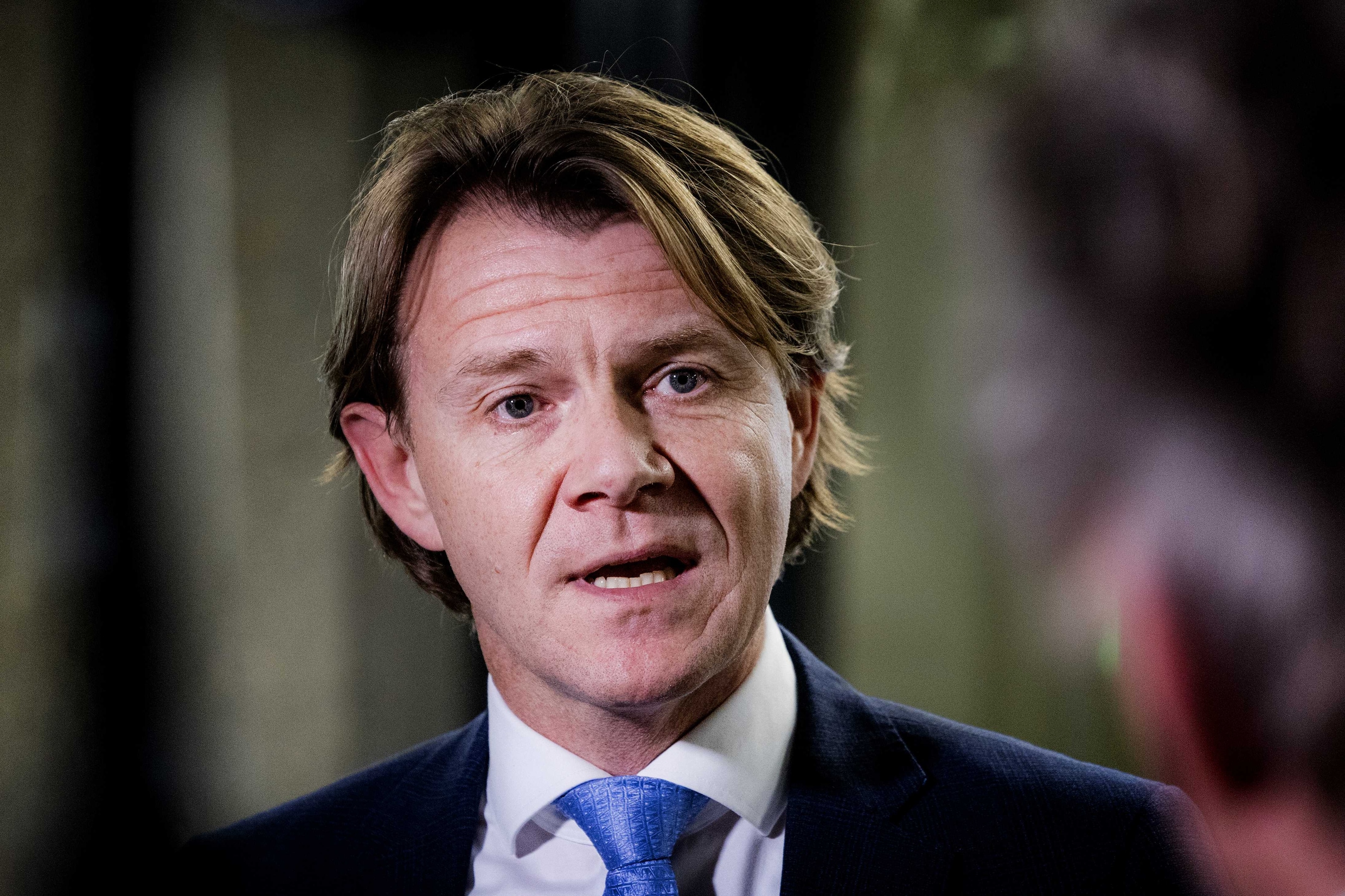 Hoe sneller, hoe beter, zei Putters. Toch duurt de formatie nu al 100 ...