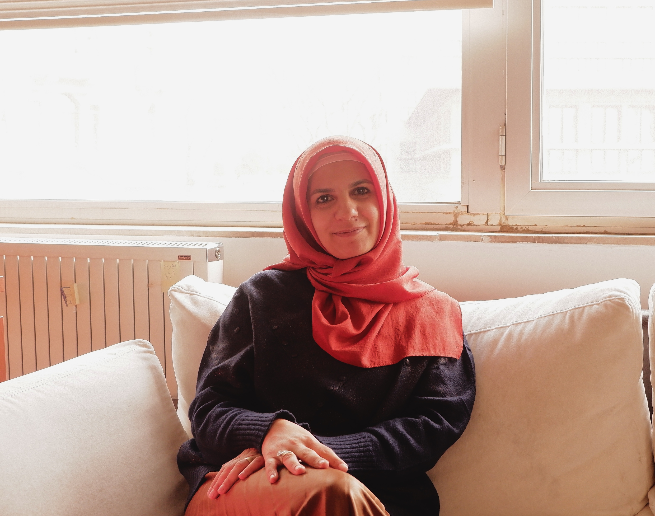 Turkse socioloog Tuba Duman: ‘Je hoeft geen rebel te zijn om je eigen weg te vinden als ...