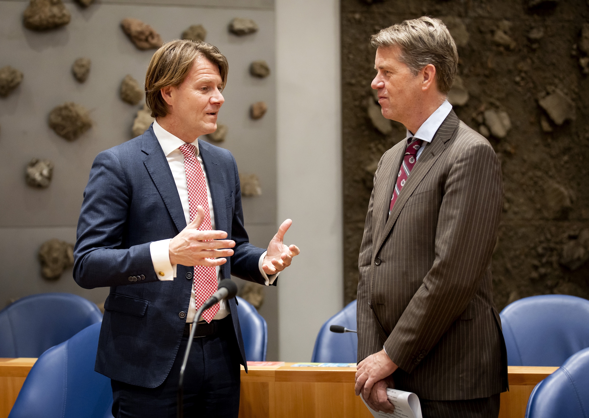 Kamervoorzitter Bosma is al honderd dagen ‘knetterneutraal’ | Trouw