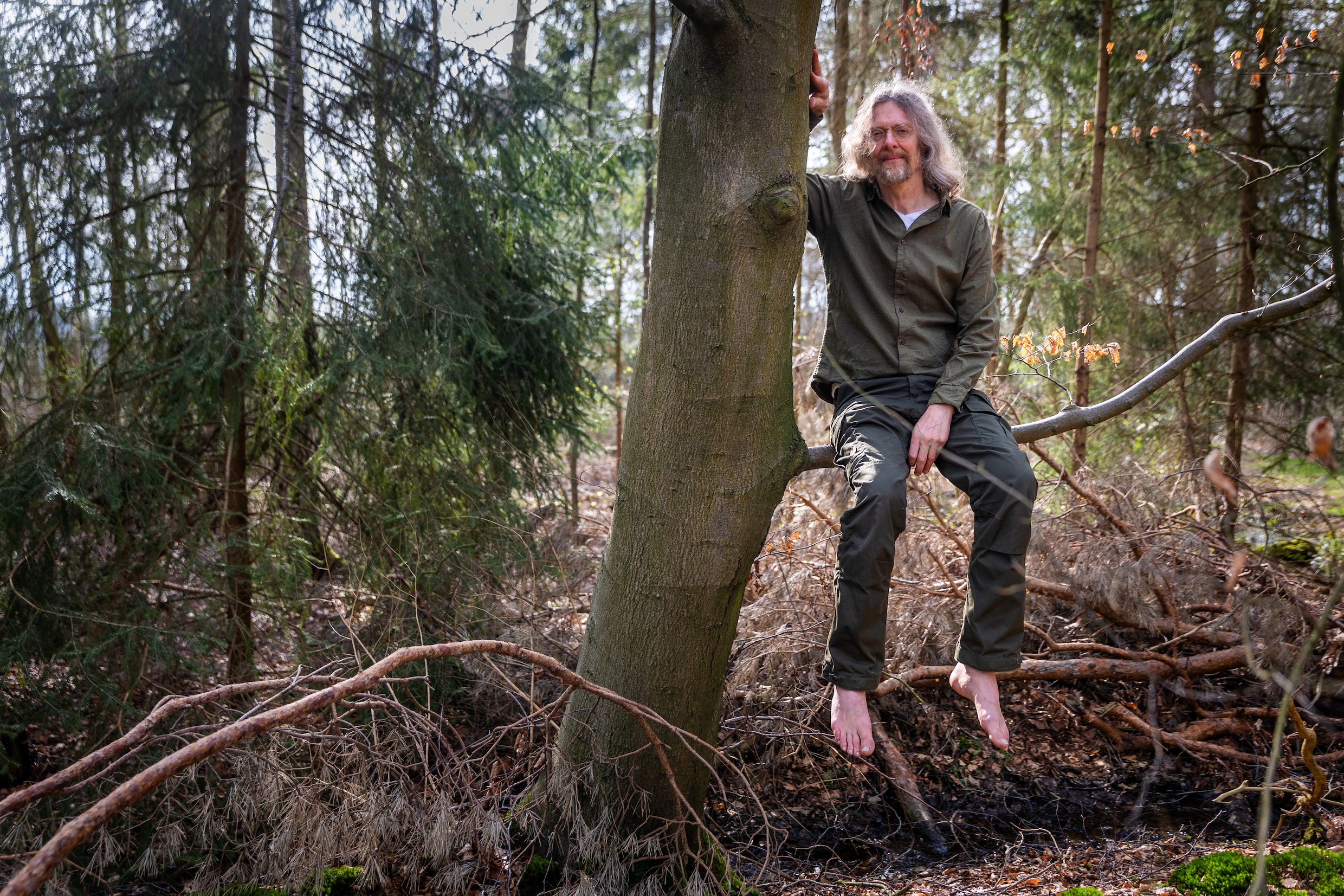 Boomjurist en druïde Bas Visser bereidt rechtszaken voor in de ...