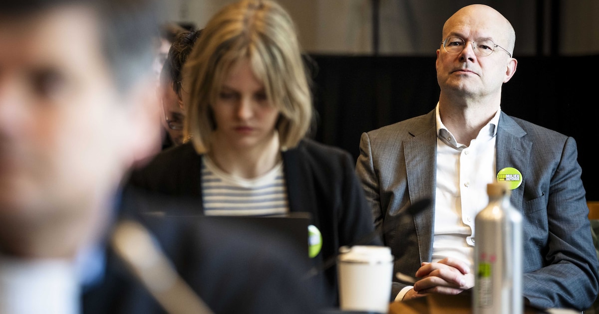 Eerste dag hoger beroep: Shell en Milieudefensie verlaten beide met ...