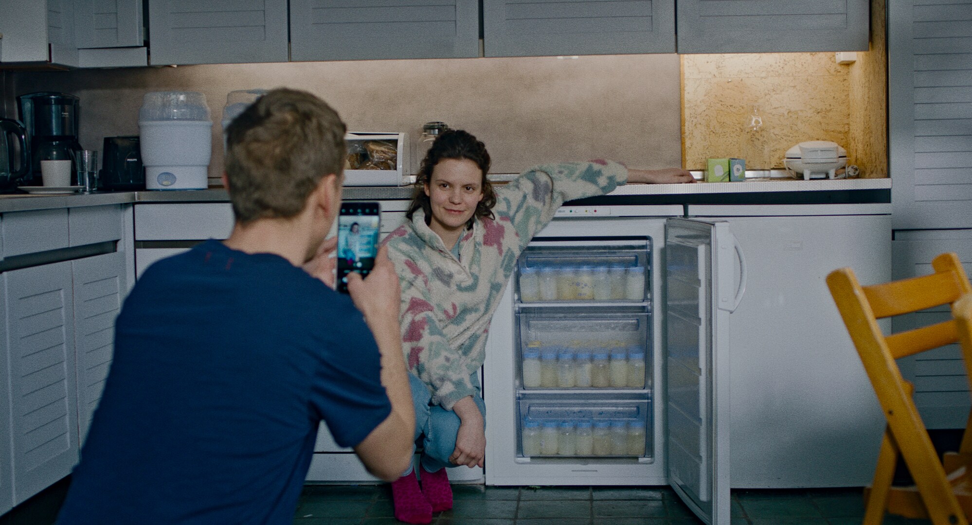 Recensie: De baby in ‘Melk’ leeft niet meer, en de rouwende moeder vult ...