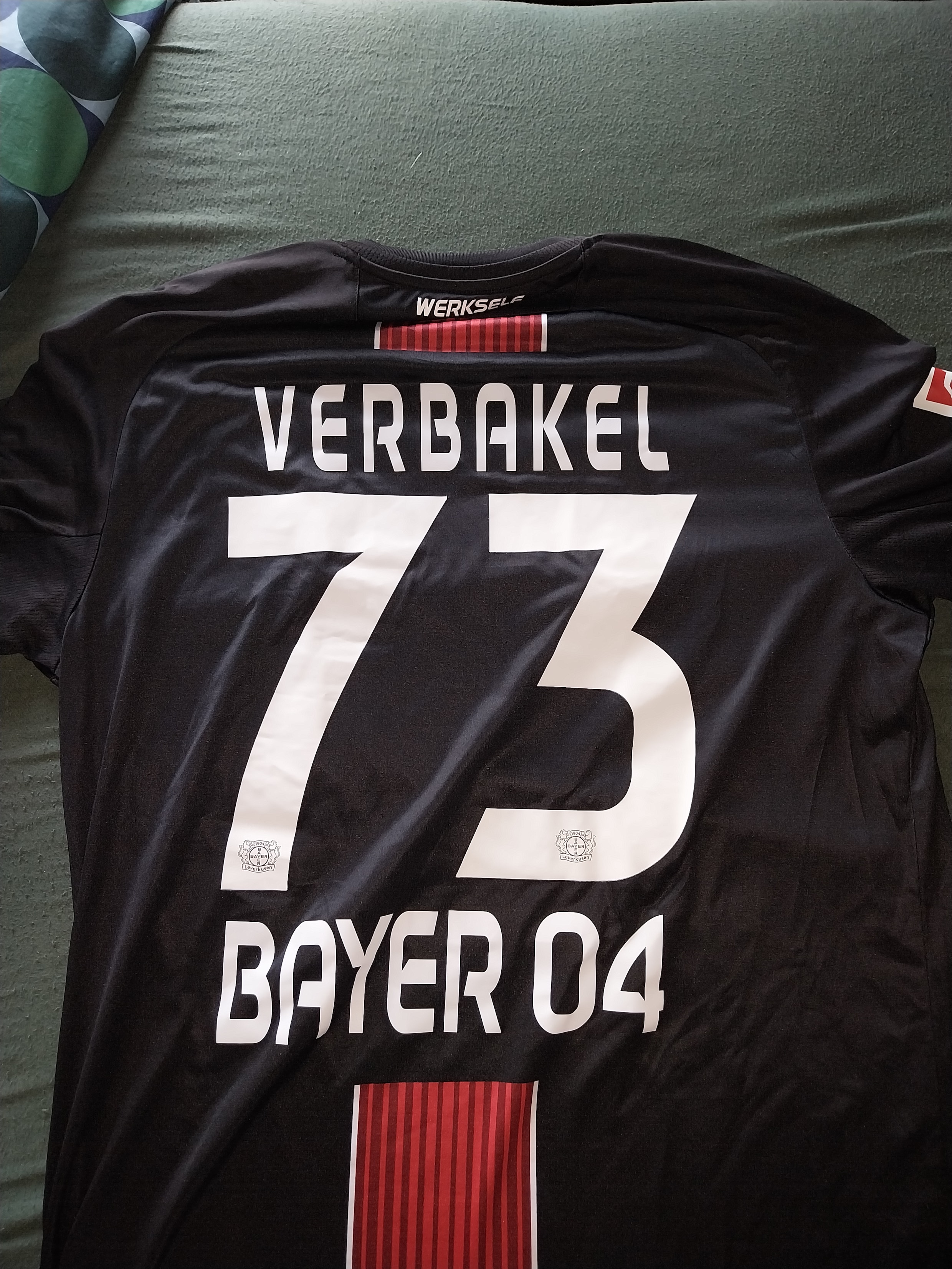 Bayer Leverkusen viert de eerste landstitel, de Nederlandse fans kunnen ...