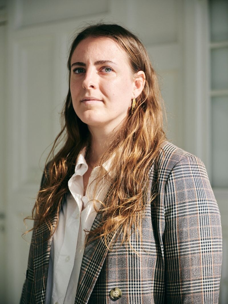 Hoe krijgen we jongeren weer aan het lezen? | Trouw