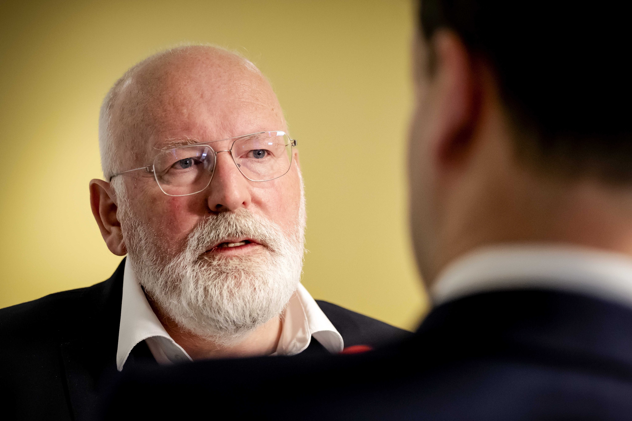 Timmermans en Jetten vrezen voor hun klimaaterfenis: ‘Rode diesel terug ...