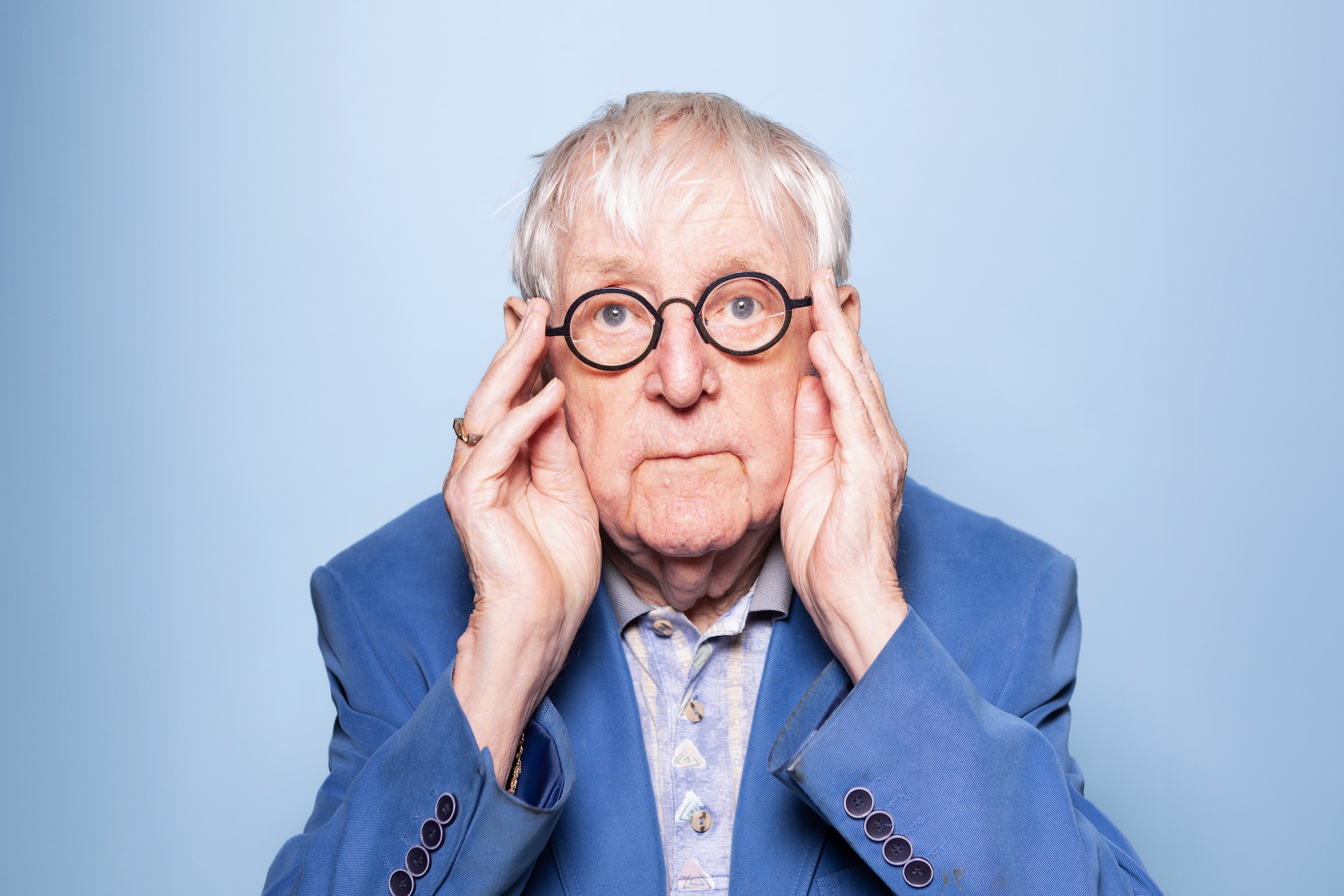 Kinderboekenschrijver Dolf Verroen (95): ‘De grote winst van ouderdom ...